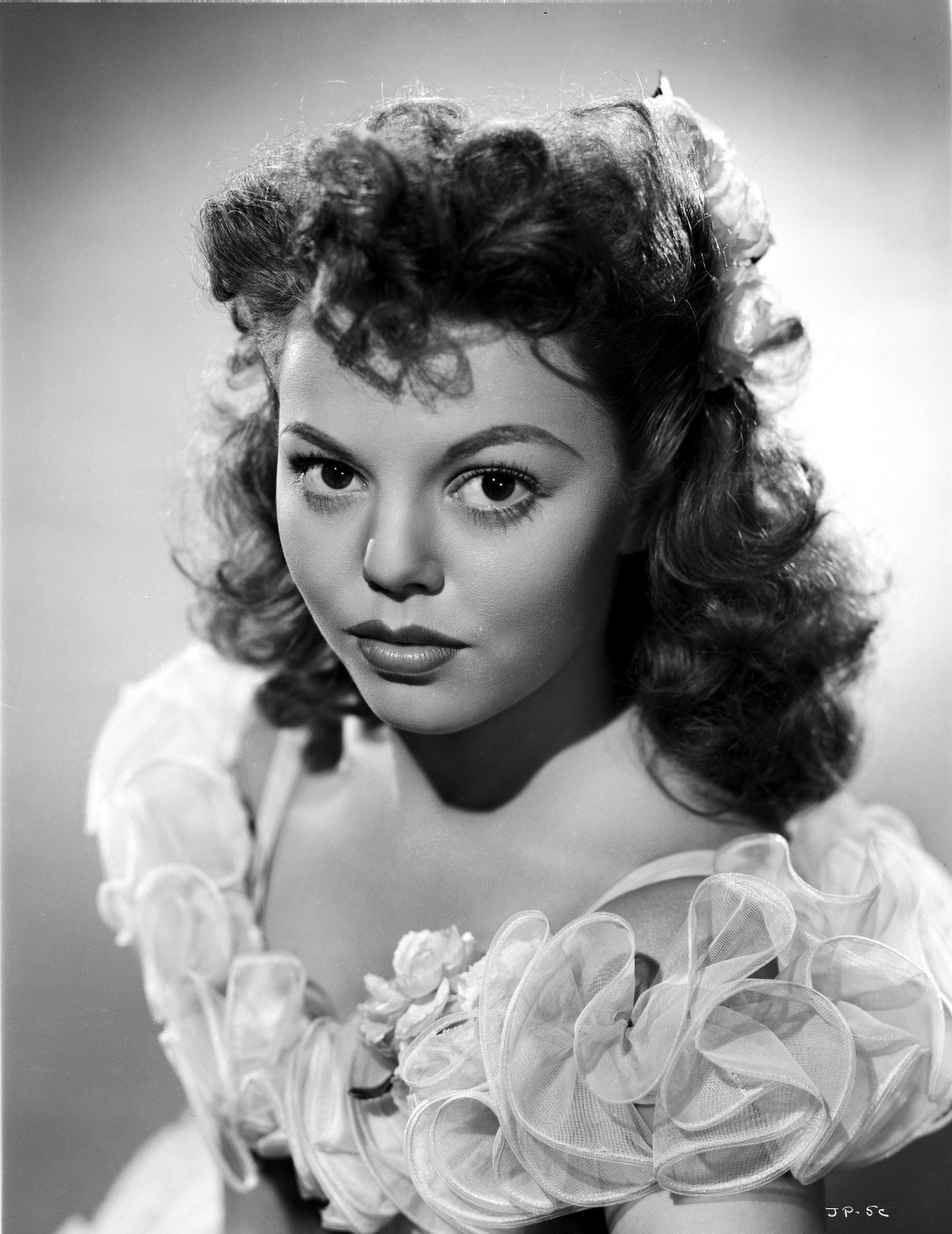 Jean Porter Portrait in Frilled White Lace Ruffled Dress Photo Print (8 ...