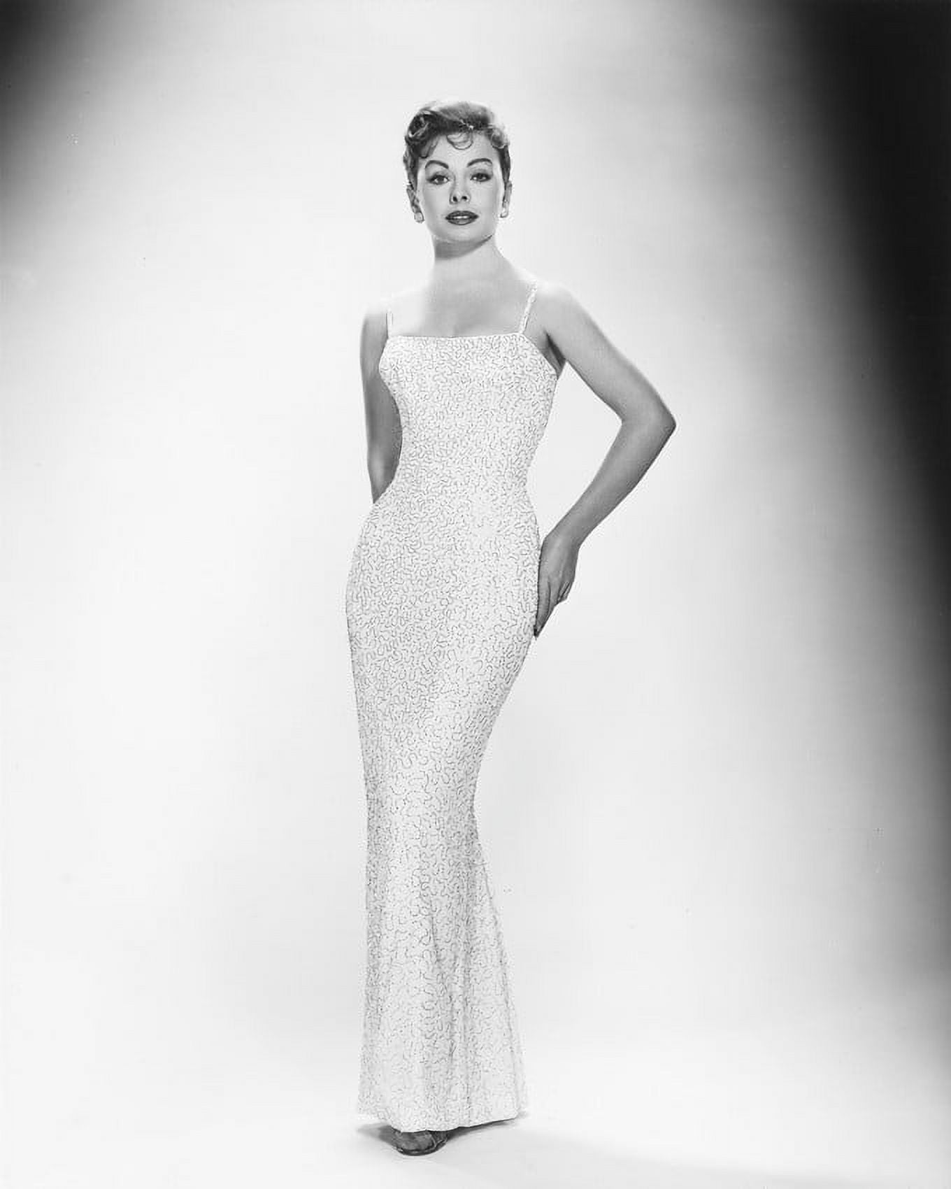 Jeanne Crain Photo Print Full Length B&W 24X36 Poster - Walmart.com