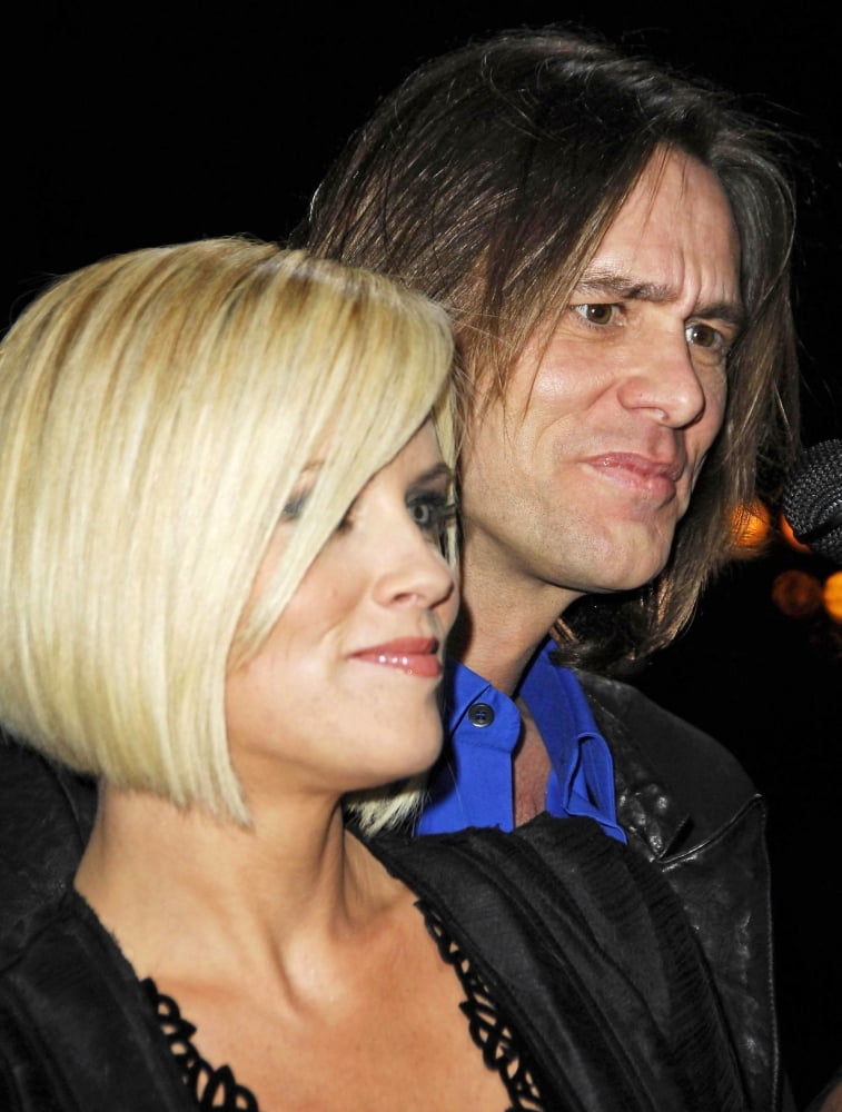 Jenny Mccarthy Jim Carrey At Arrivals For The Number 23 Los Angeles ...