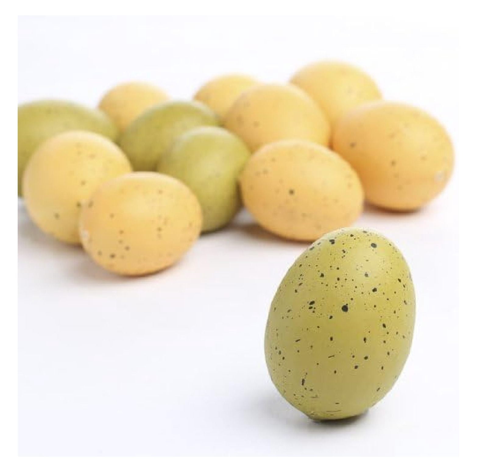 JepoIA Package of 36 Faux Spring Green and Yellow Speckled Eggs ...