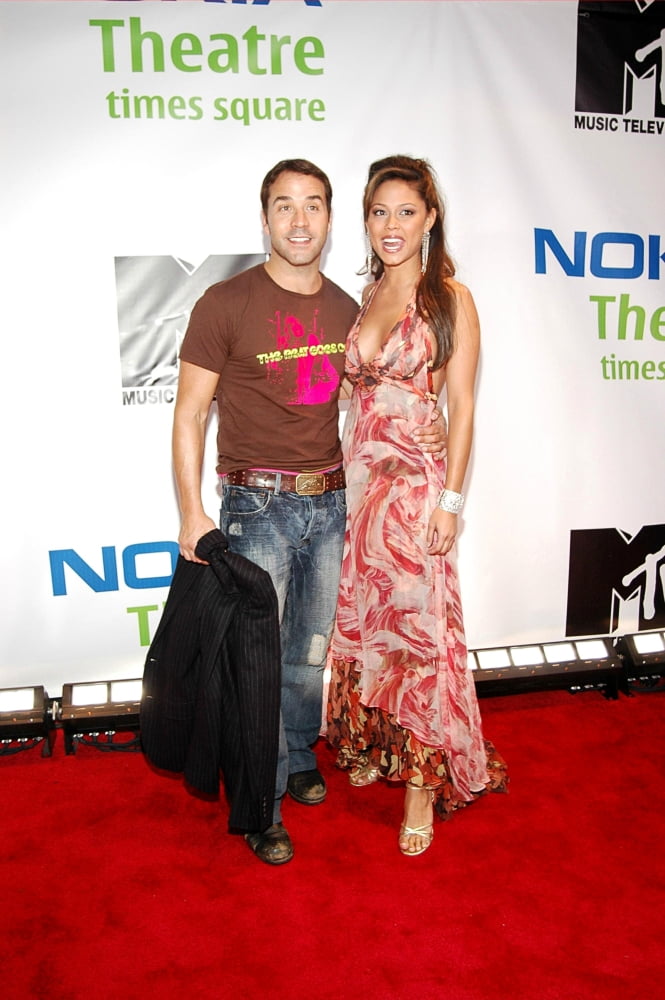 Jeremy Piven, Vanessa Minnilo On Location For Mtv And Nokia Unwired ...