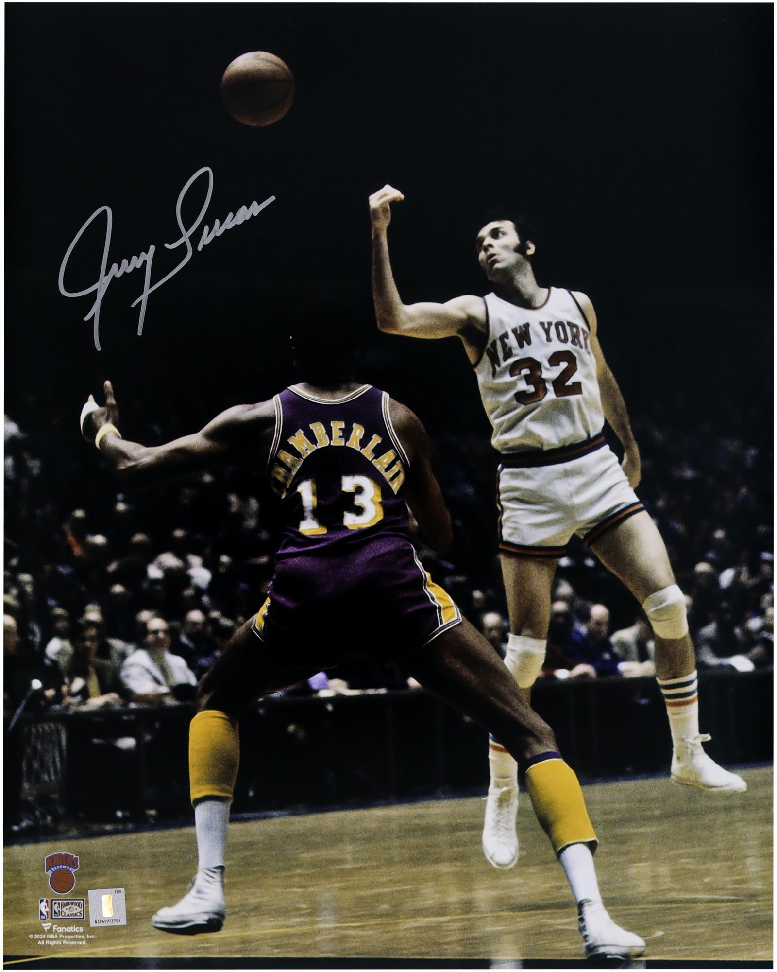 Jerry Lucas New York Knicks Autographed 16" x 20" Passing vs. Los ...