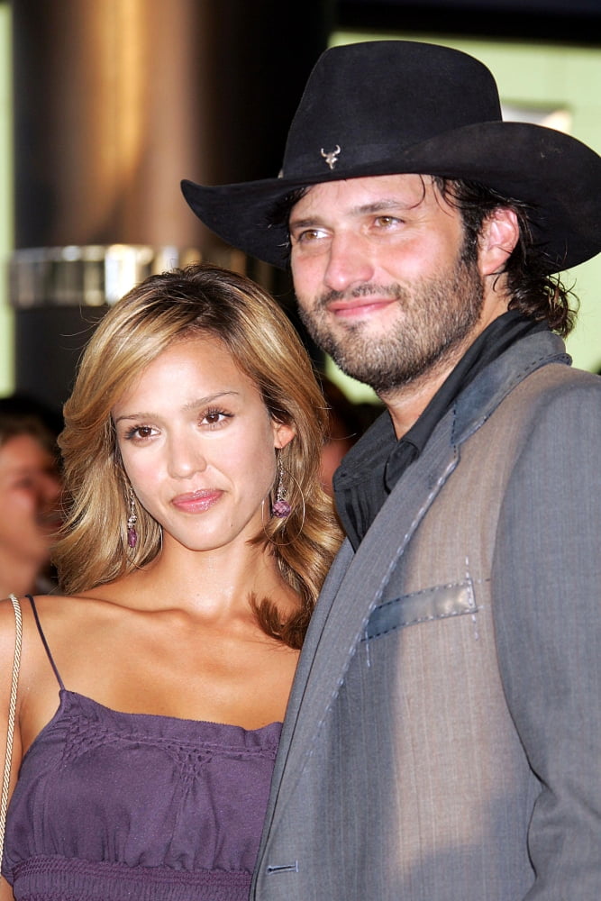 Jessica Alba, Robert Rodriguez At Arrivals For Secuestro Express ...