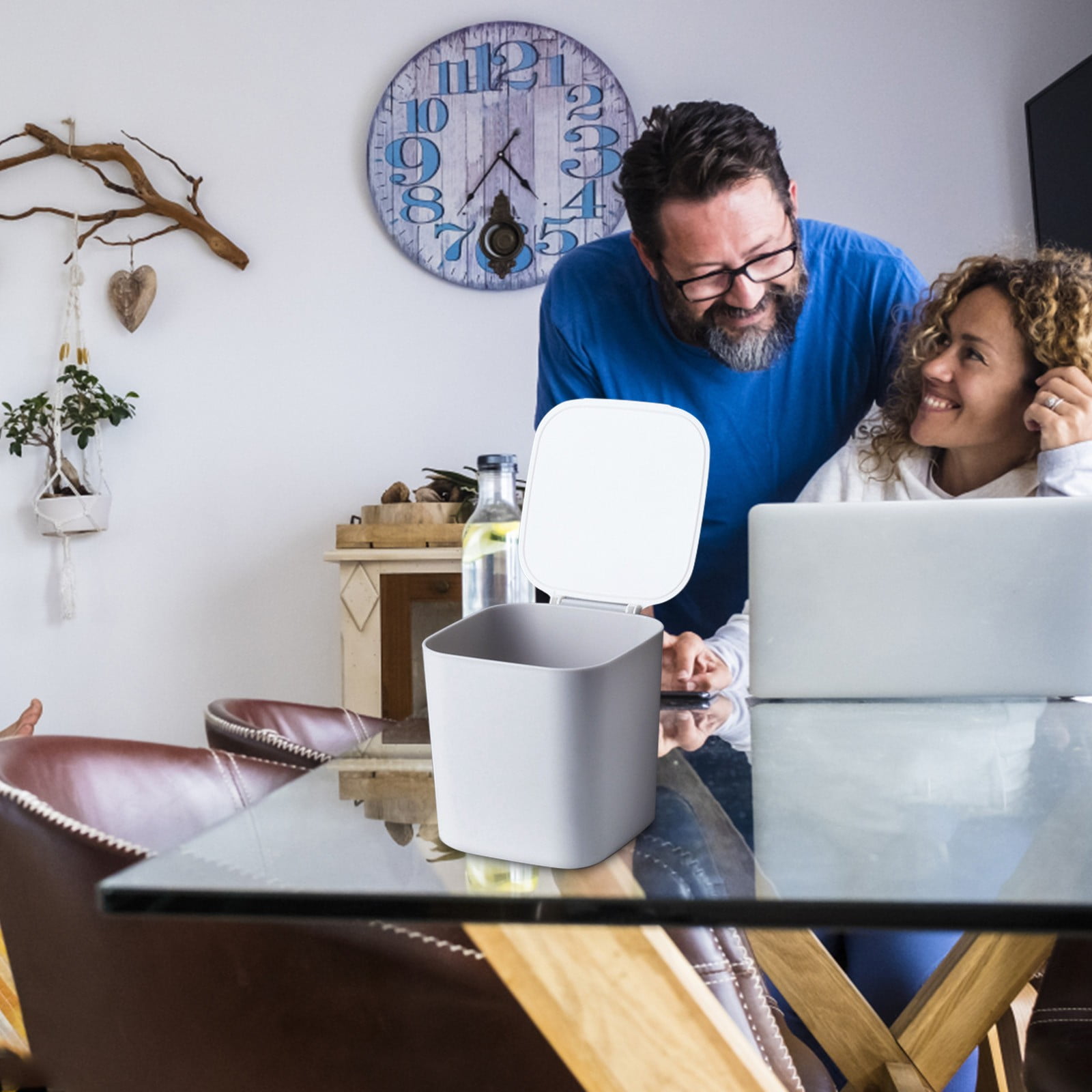 Jierger Cute Mini flip Desktop Trash Can Small Trash Can with Lid ...