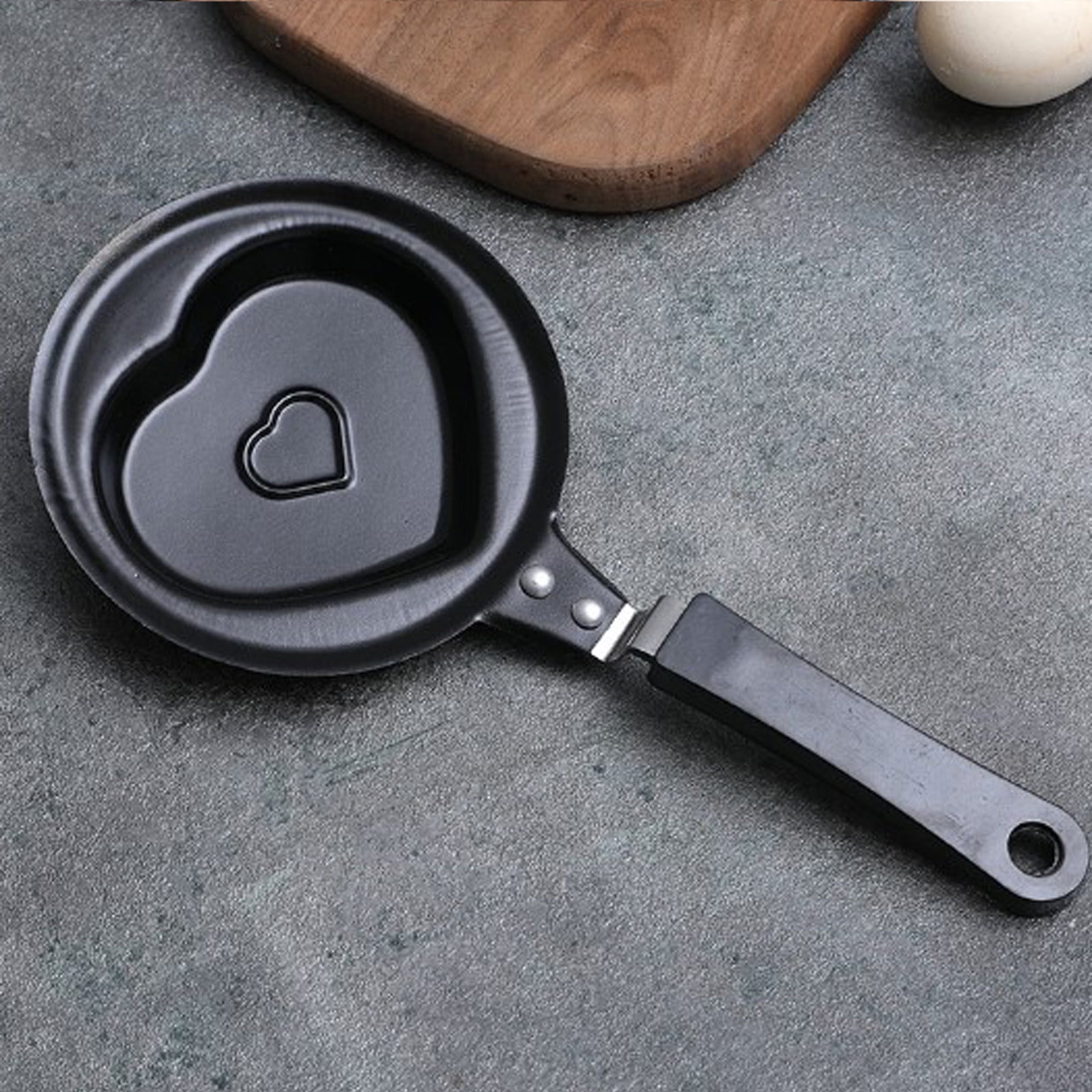 JingChun Mini Frying Pan, Heart Shape Iron Egg and Omelet Pan with ...