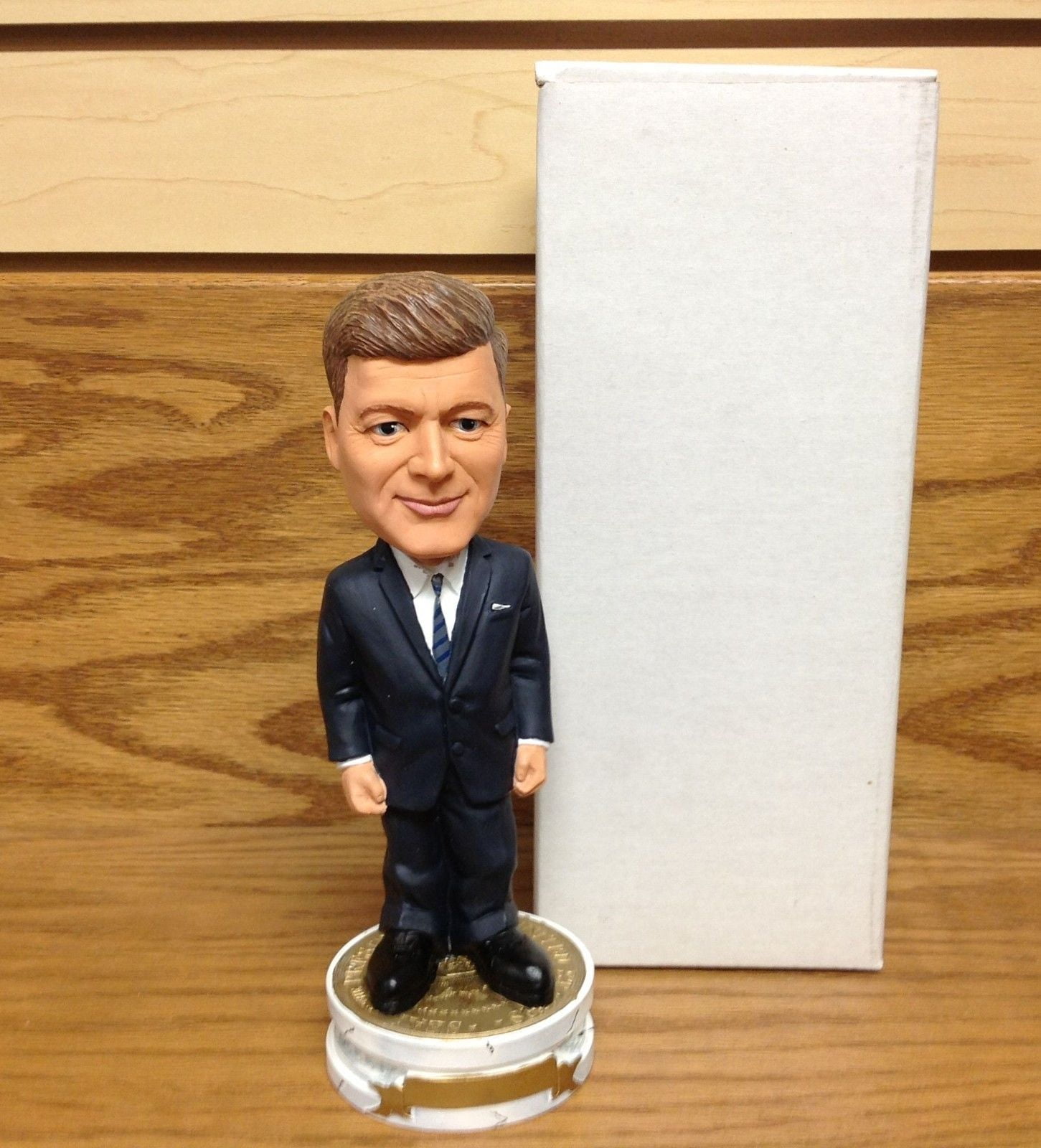 John F Kennedy White circle base with gold top Bobblehead USA - Walmart.com