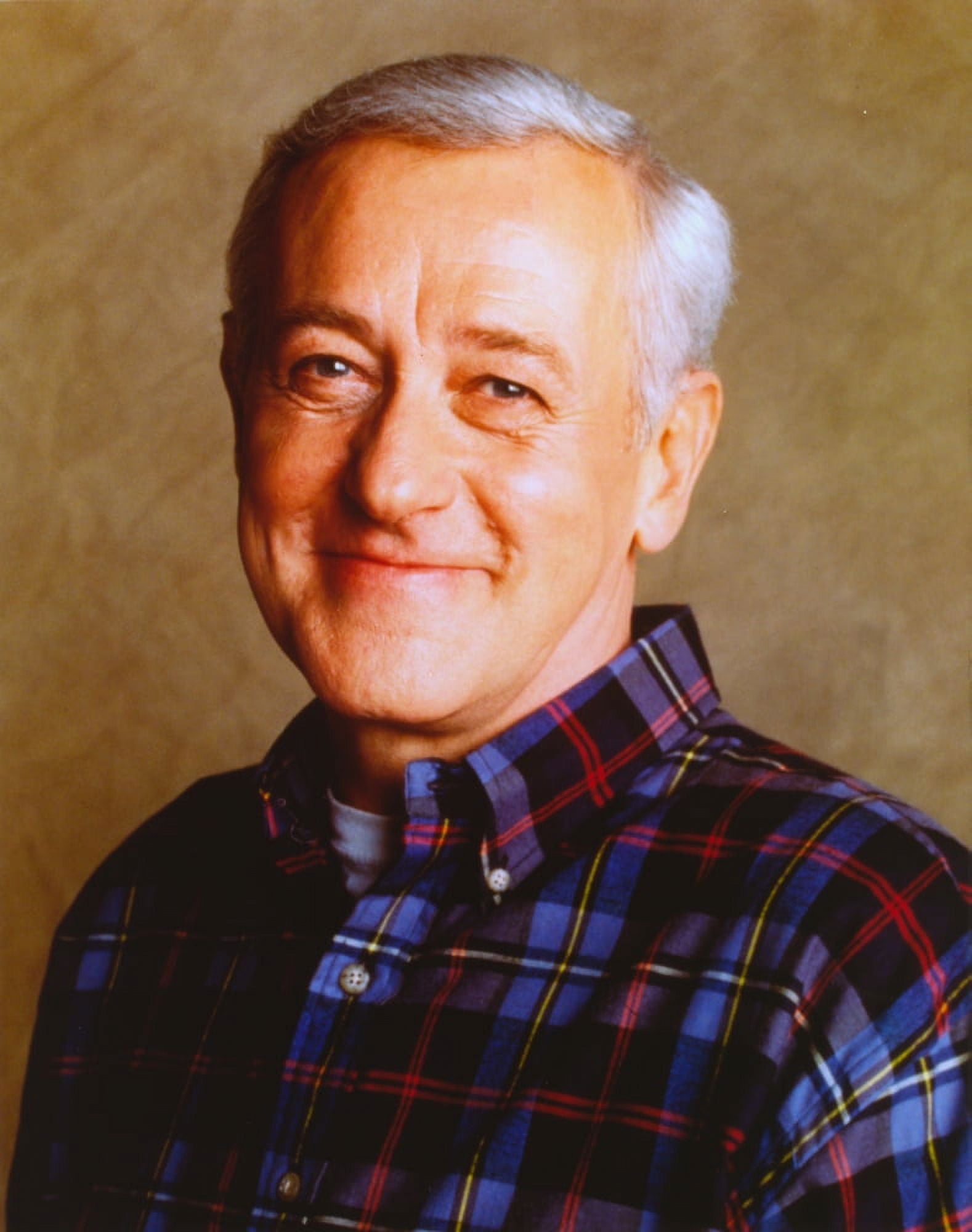 John Mahoney smiling in Portrait Photo Print (24 x 30) - Walmart.com