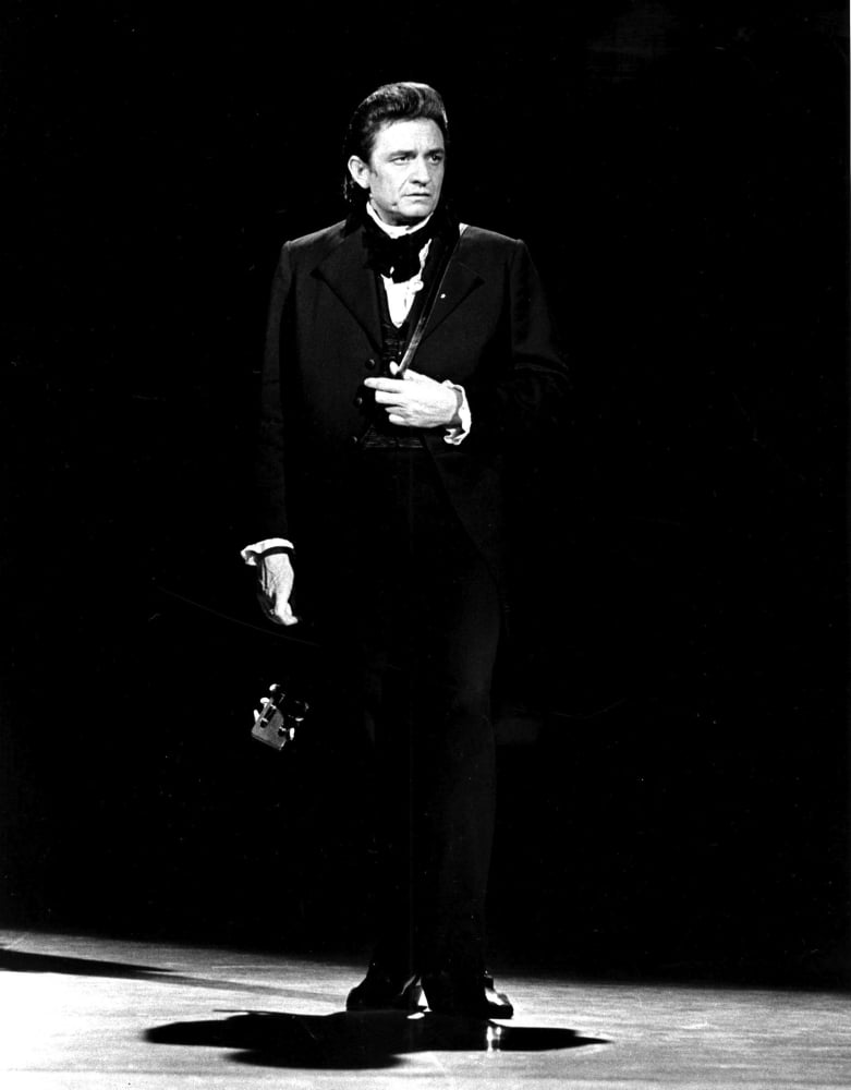 Johnny Cash on stage Photo Print (8 x 10) - Walmart.com