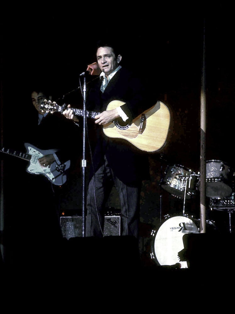Johnny Cash performing on stage Photo Print (8 x 10) - Walmart.com