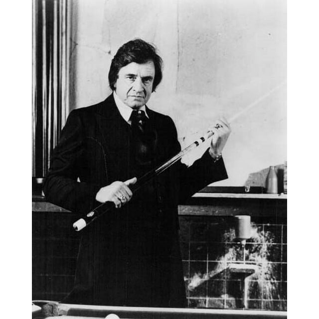 Johnny Cash poses with pool cue 1984 The Baron and The Kid 8x10 inch ...