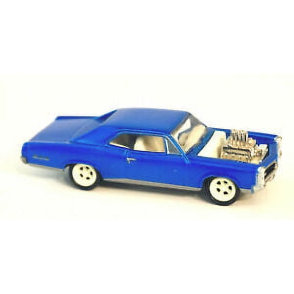 Johnny White Lightning Street Freaks 1967 GTO 1:64 - Walmart.com