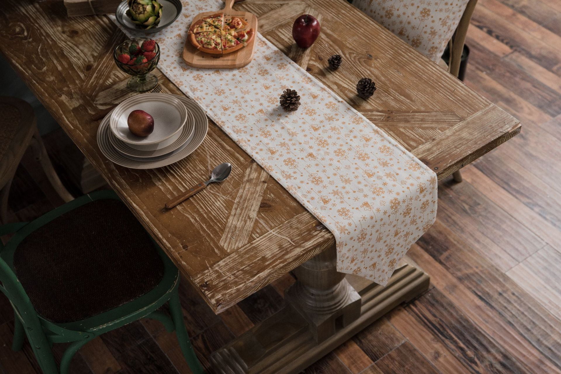 Joqmia Christmas Linen Modern Table Runner with Tassel Decorative ...