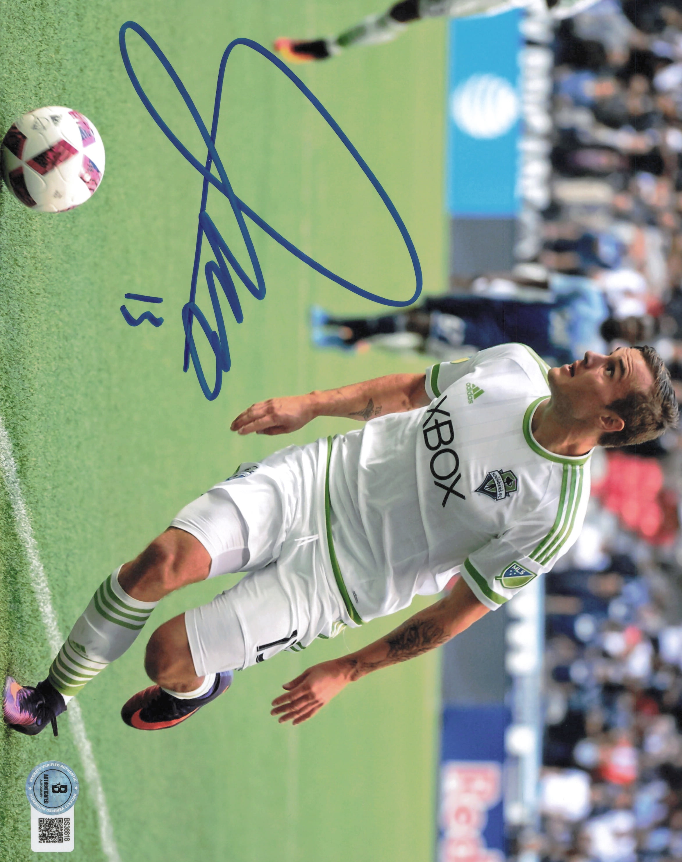 Jordan Morris Autographed 8x10 Photo Seattle Sounders Beckett BAS QR #BS36618 - Walmart.com