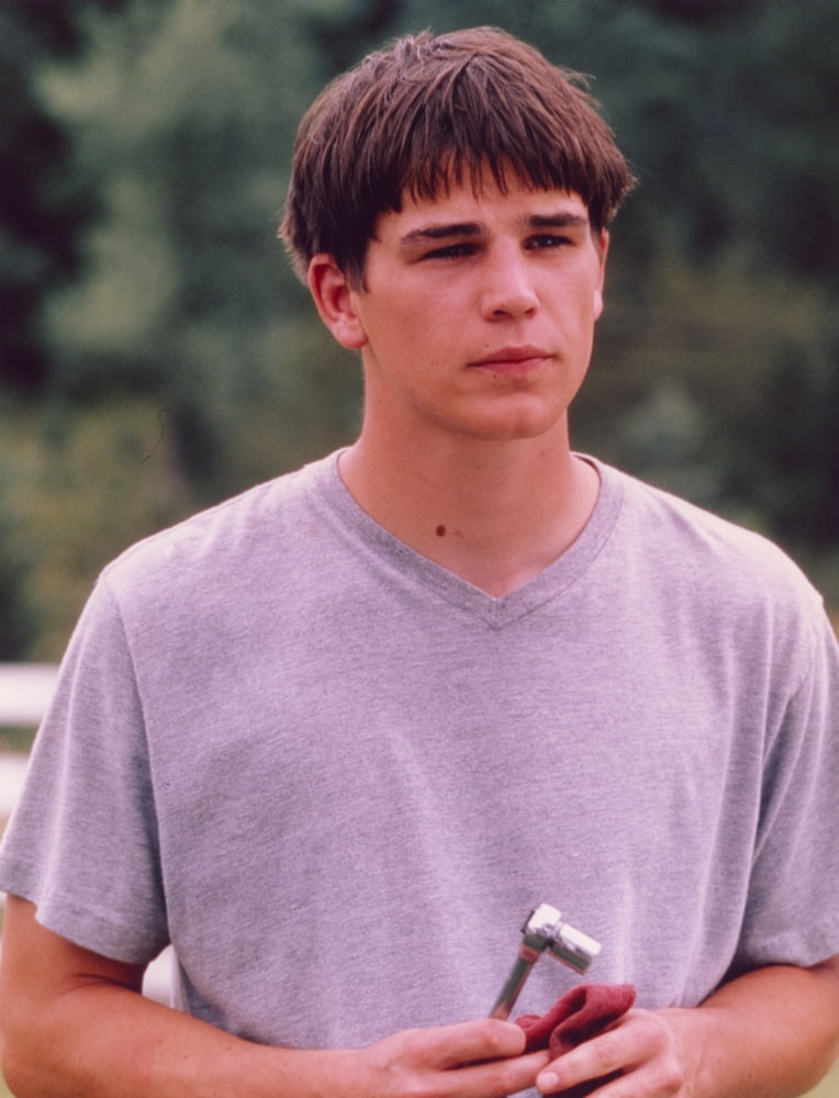 Josh Hartnett Posed in a Gray Shirt Photo Print (24 x 30) - Walmart.com