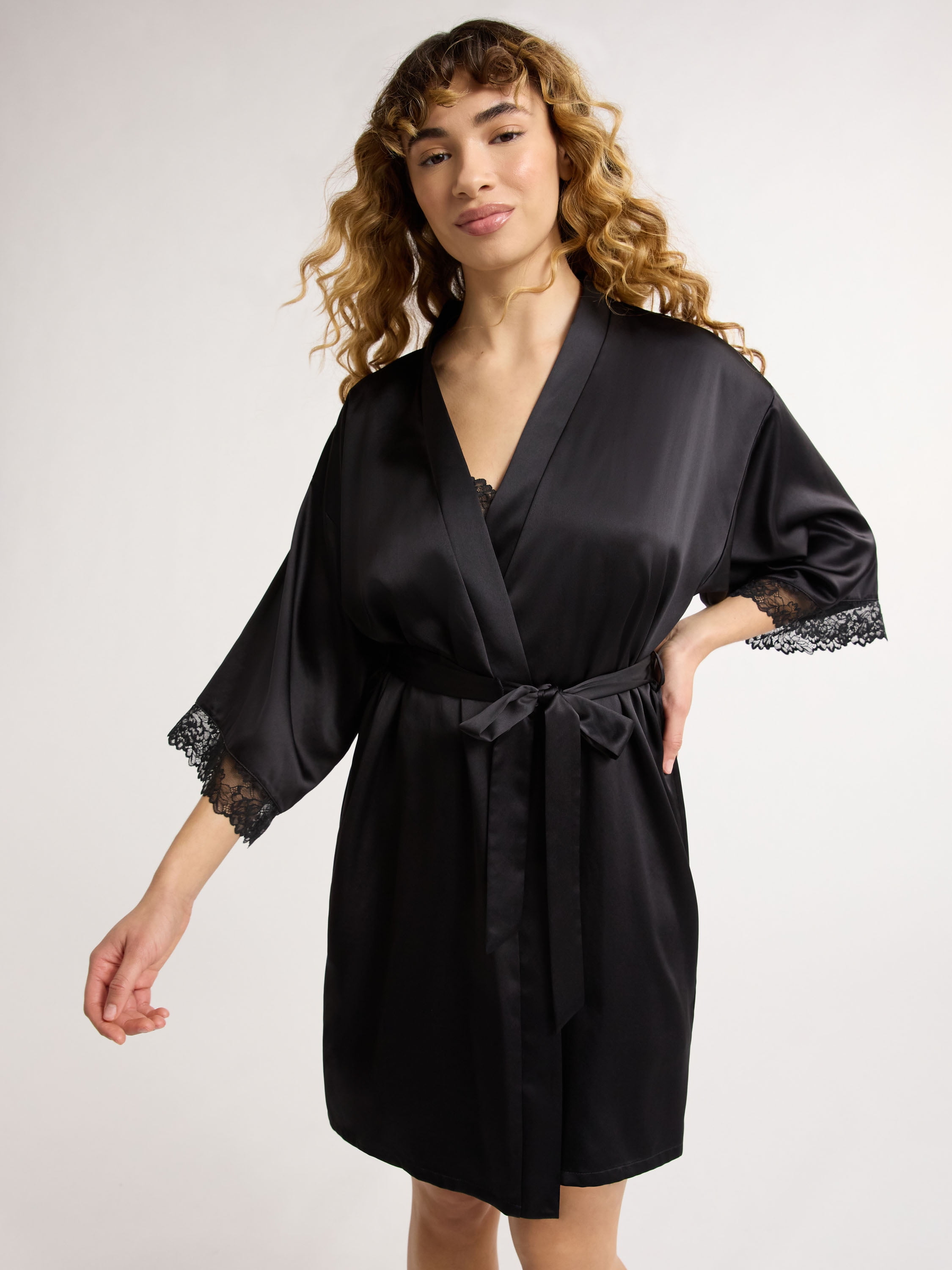 Joyspun Women’s Lace Trim Satin Robe, Sizes S to 3X - Walmart.com