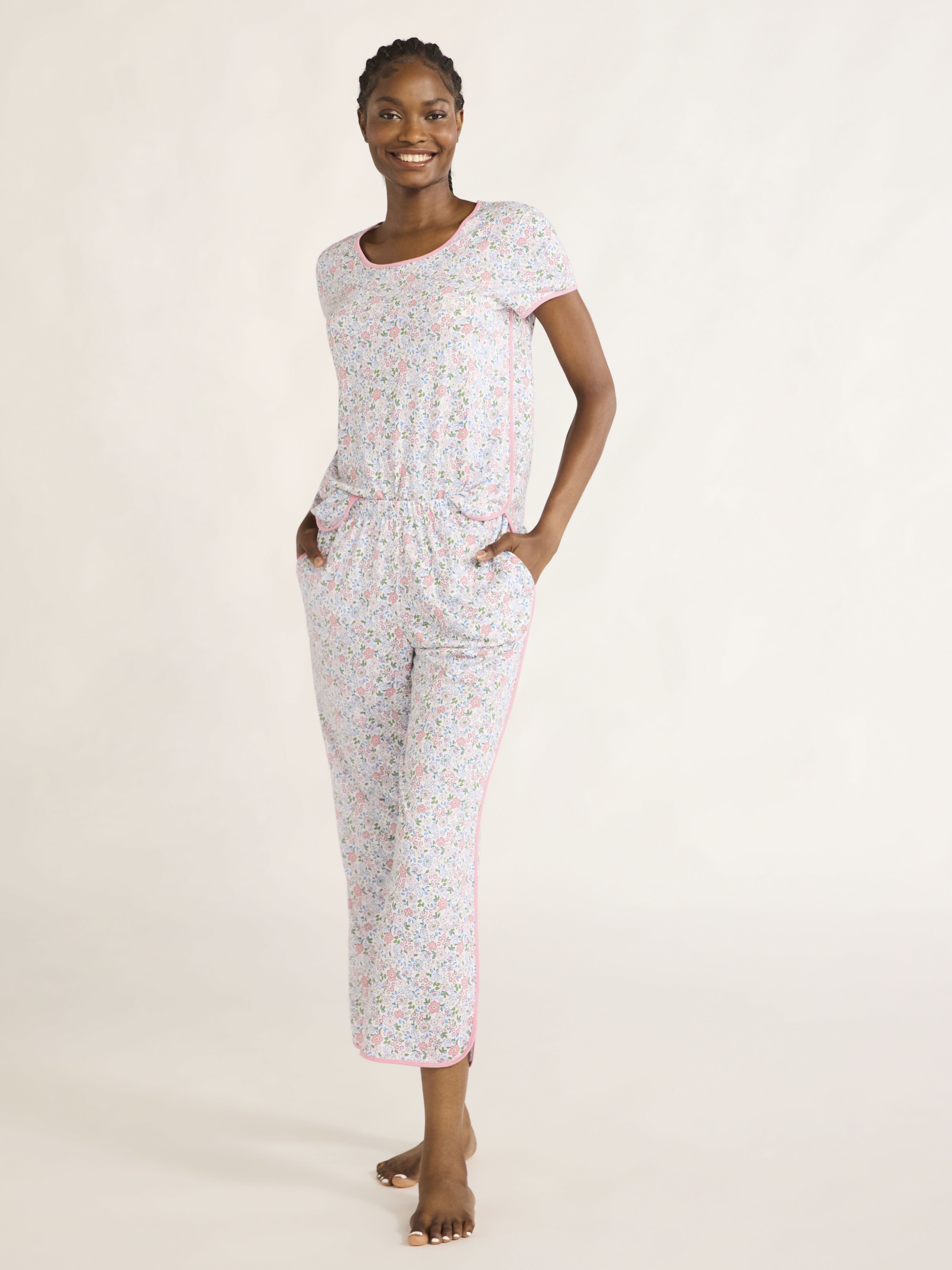 Joyspun Women's Sleep Tee and Pants Pajama Set, 2-Piece, Sizes XS-3X ...