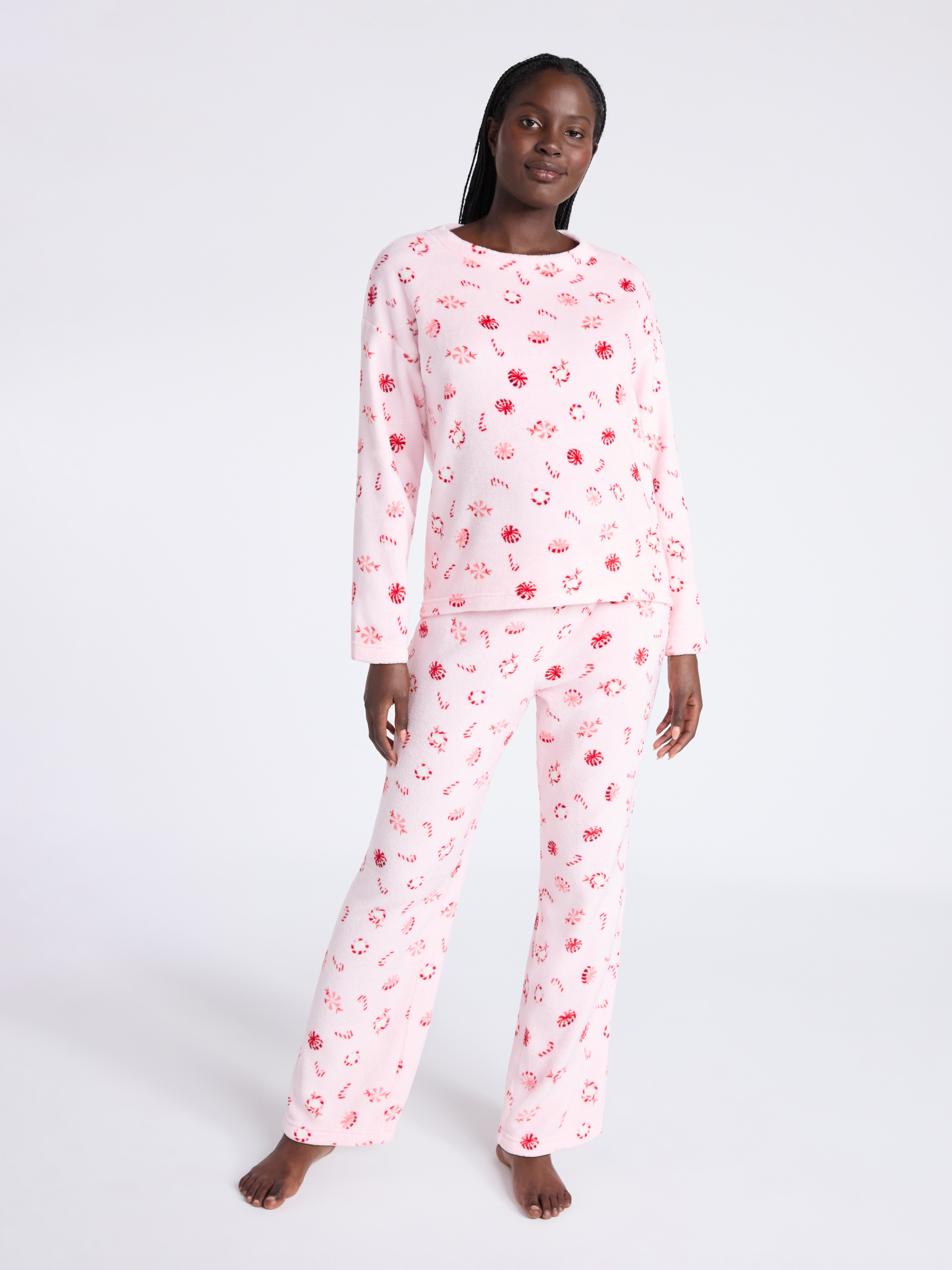 Joyspun Women's Folded Giftable Plush Long Sleeve Top and Pants Pajamas ...