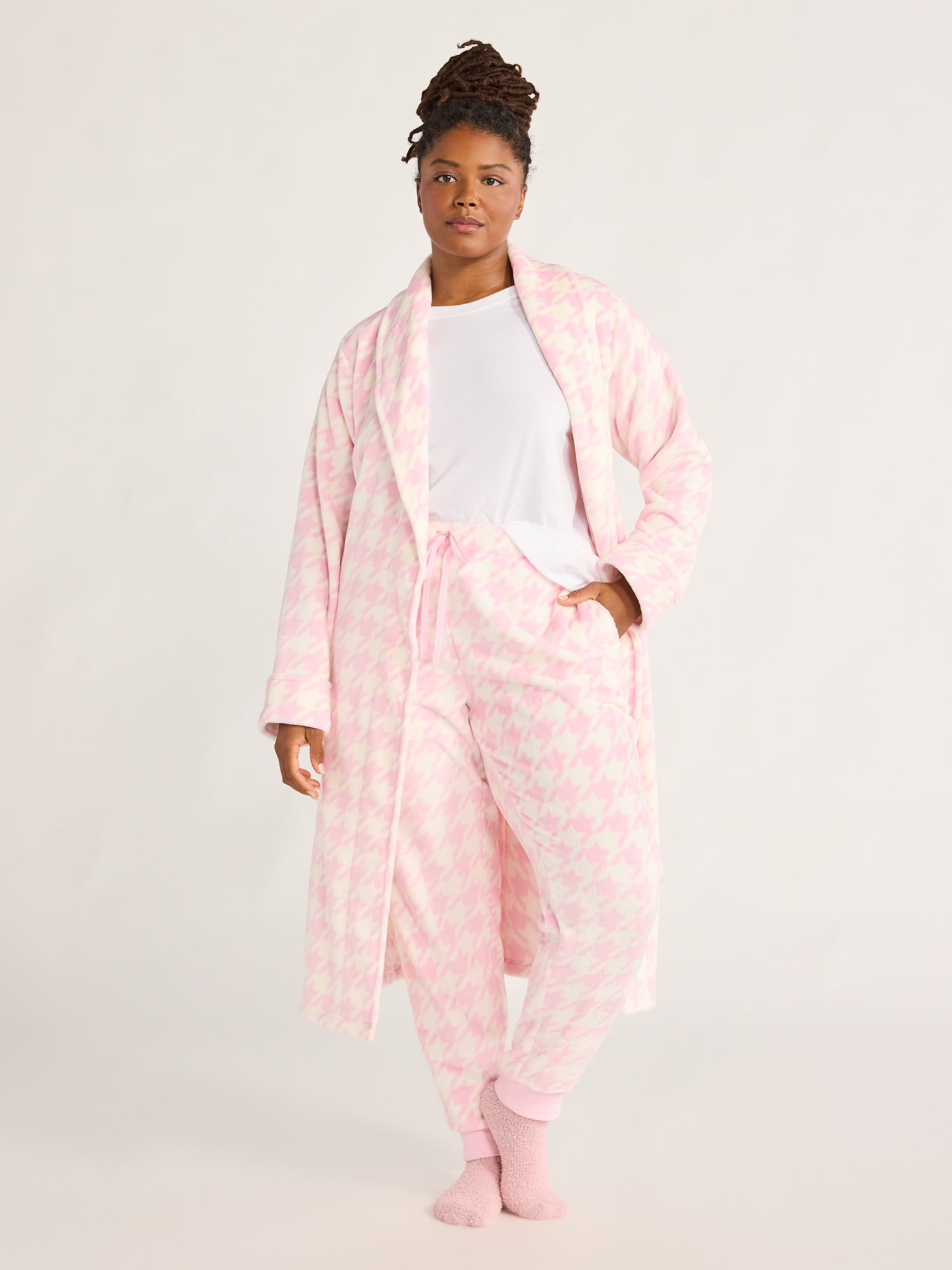 Joyspun Women's Plush Robe, Sizes S to 3X - Walmart.com