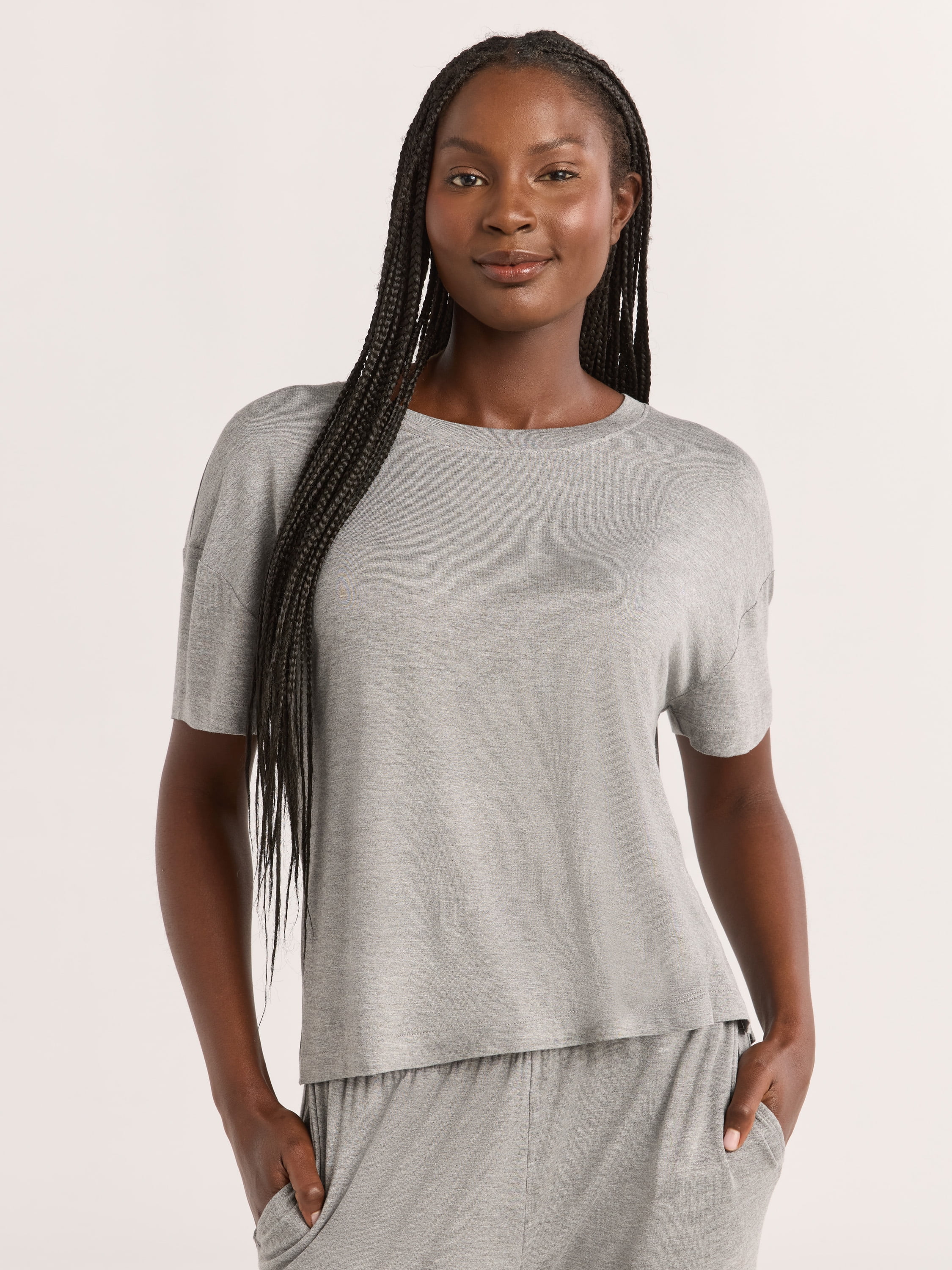 Joyspun Women’s Scoop Neck Sleepwear Tee with Short Sleeves, Sizes S-3X ...