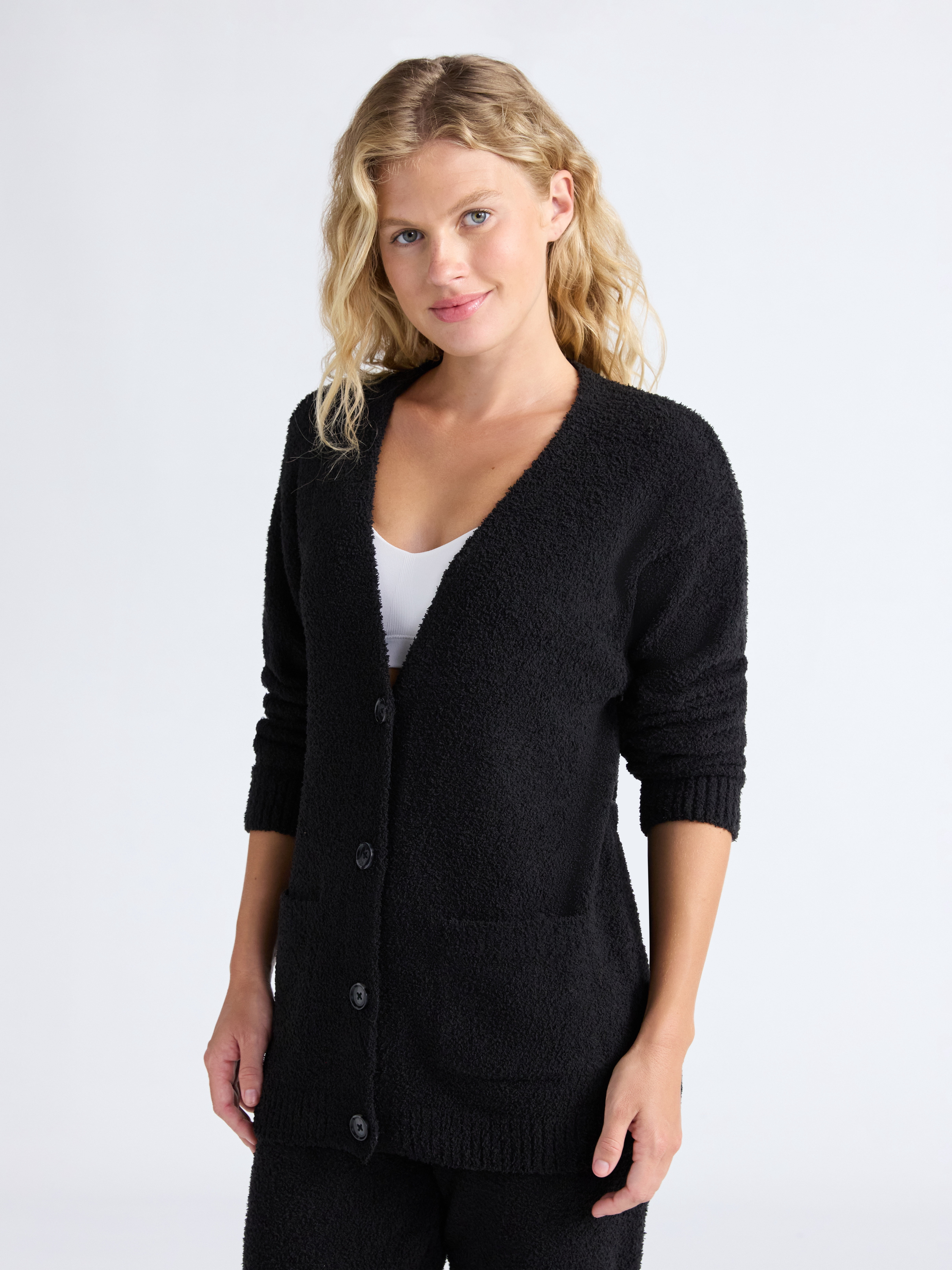Joyspun Women's Fuzzy Front Pocket Cardigan, Sizes XS-3X - Walmart.com