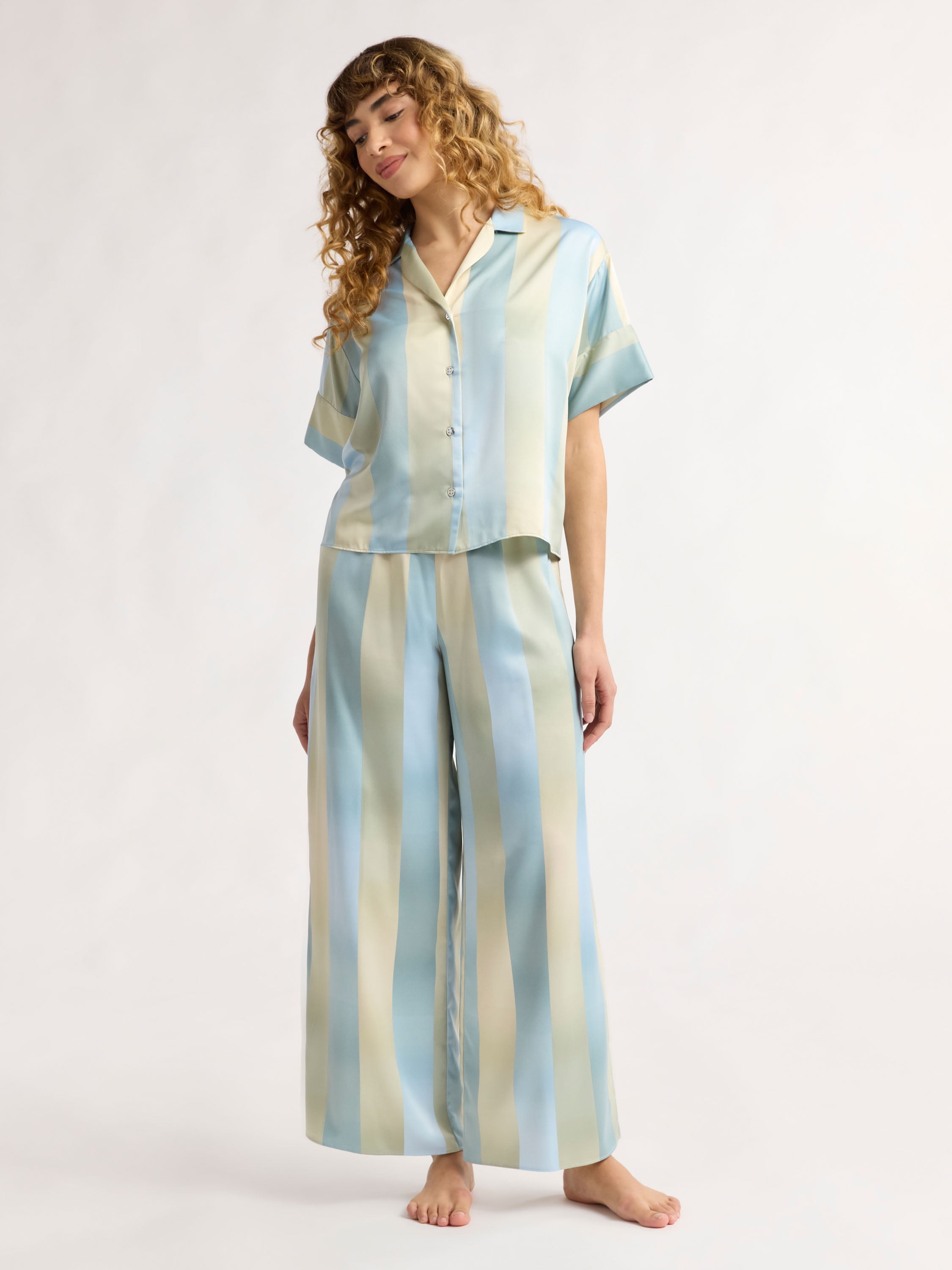 Joyspun Women’s and Women’s Plus Stretch Satin Pajama Set, Sizes S to ...