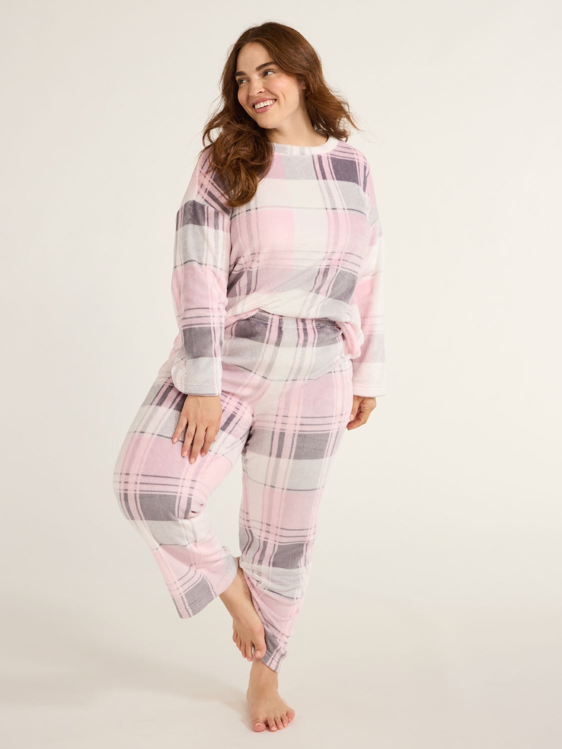 Joyspun Women's Folded Giftable Plush Long Sleeve Top with Pant Pajamas ...