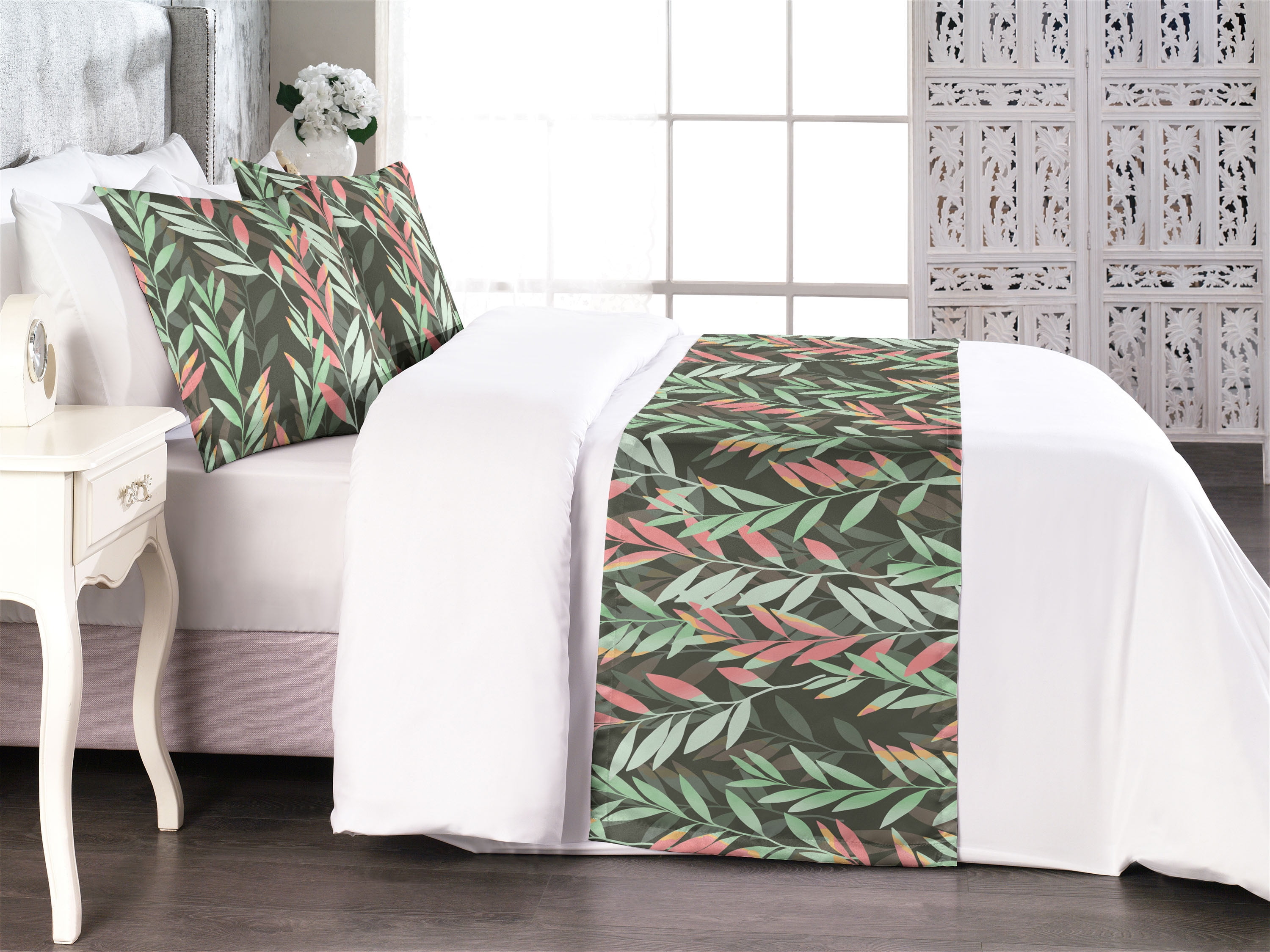 Jungle Leaves Bed Runner Set, Colorful Design Tropical Forest Leaf ...