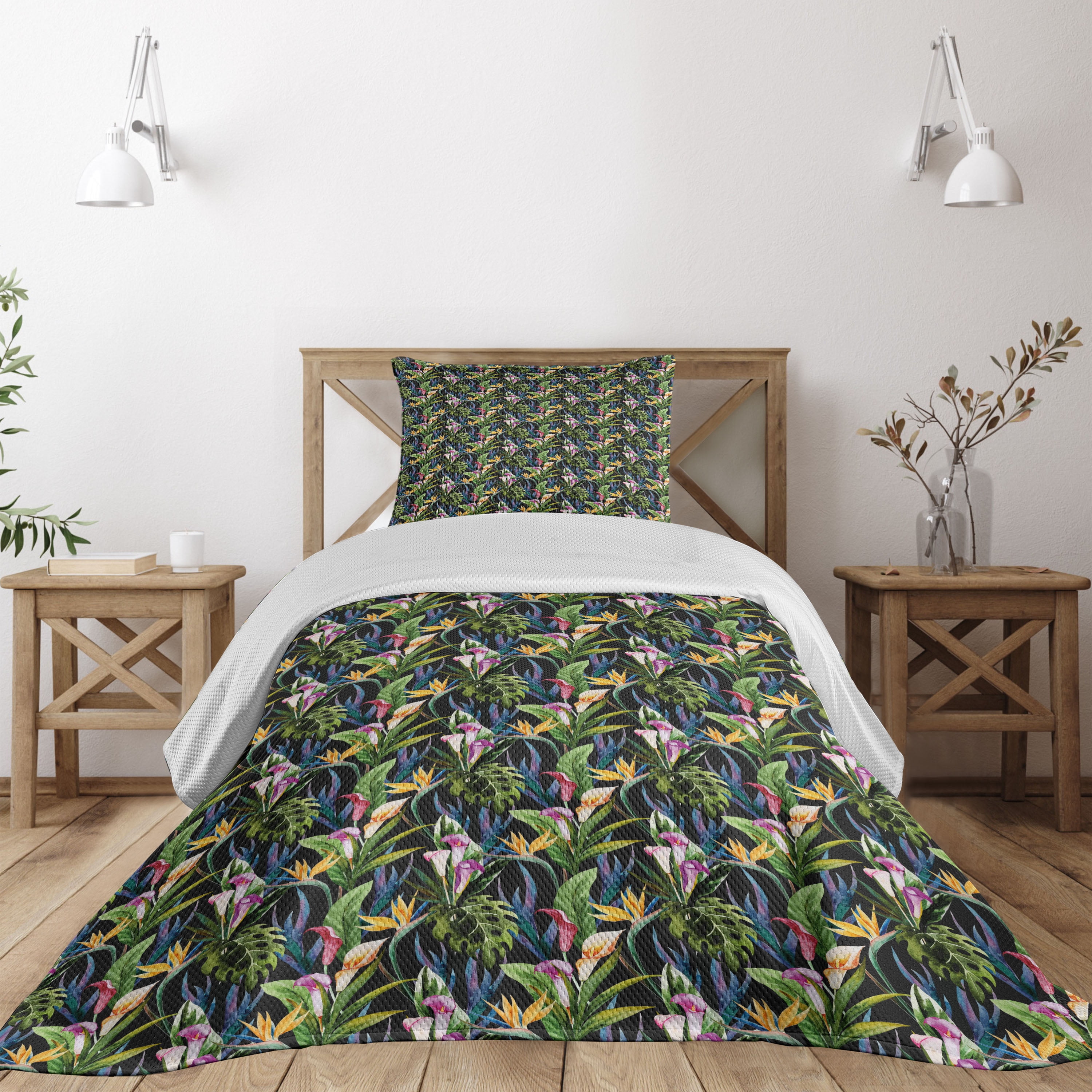 Jungle Leaves Coverlet, Painting Illustration of Tropical Flowers and ...