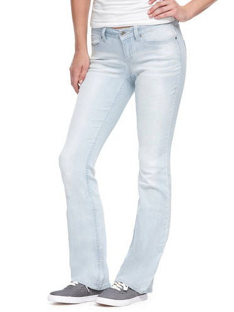 Juniors' Bridget Curvy Bootcut Jeans - Walmart.com