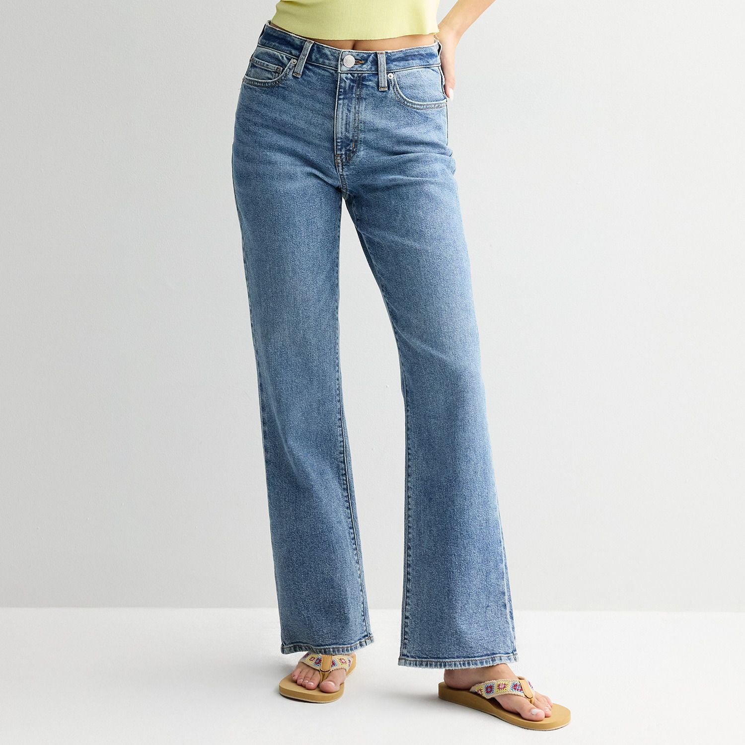 Juniors' SO® High-Rise '90s Bootcut Jeans Color: Marbled Medium Size ...