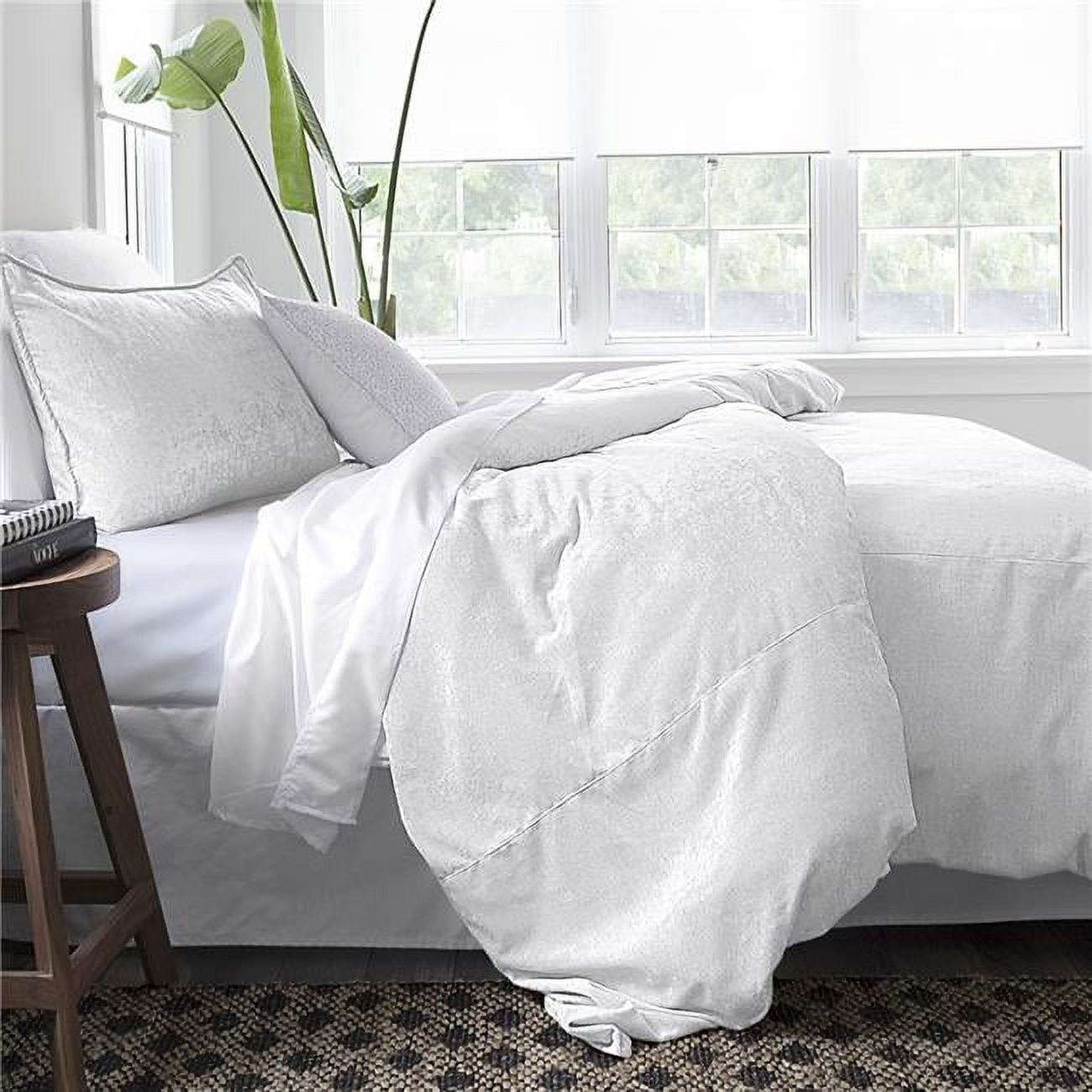 Juno Velvet Comforter & 2 Pillow Shams Set, White - Super Queen Size ...