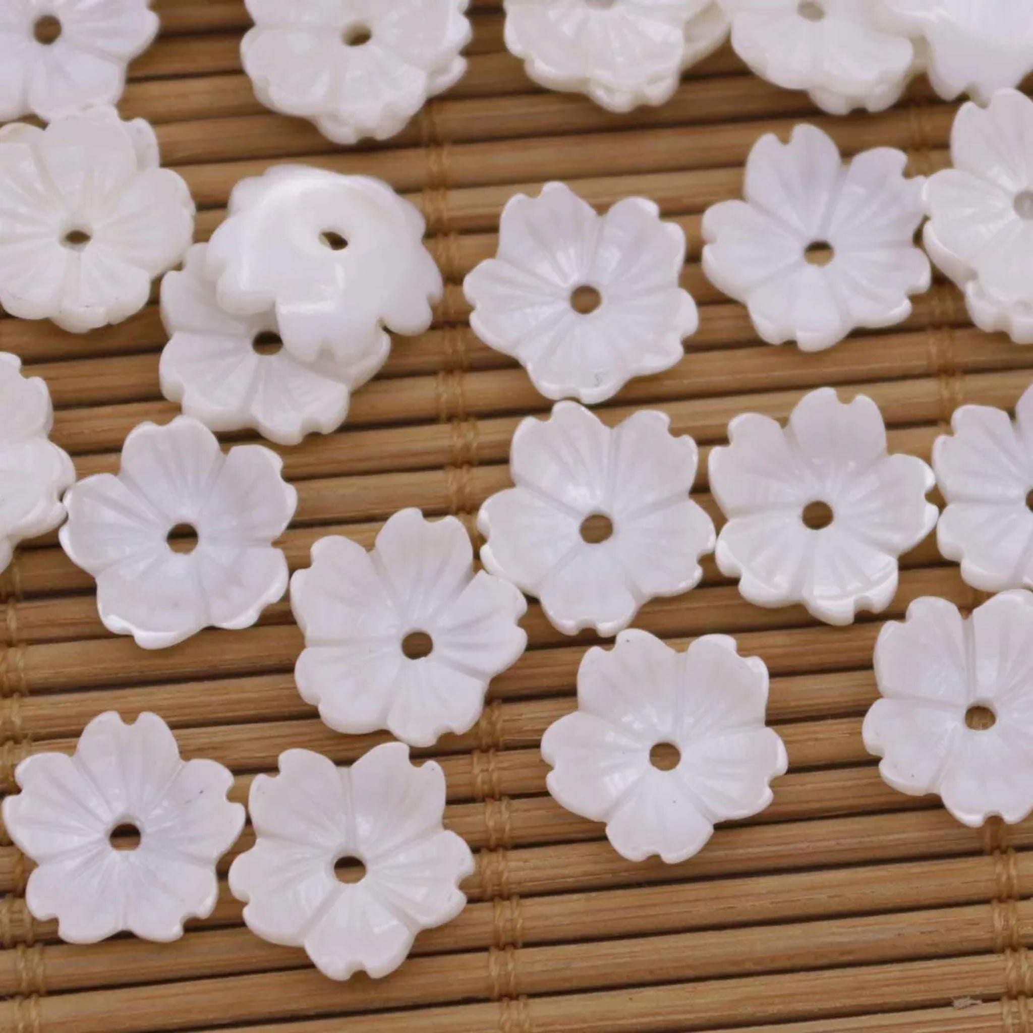 K-KED 50 PCS 12mm Mini Cherry Blossom Flower Shell Natural White Mother ...