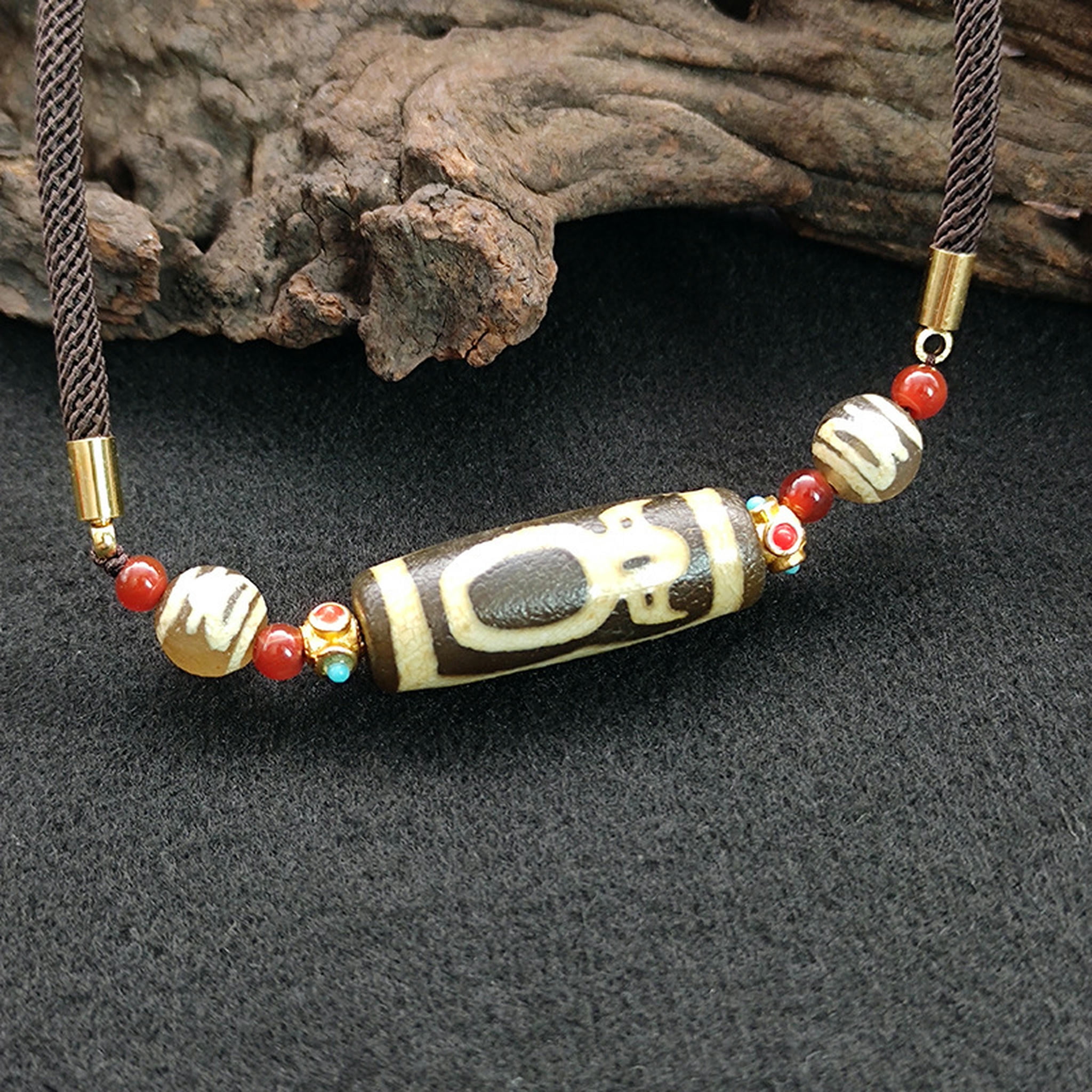 K-KED Tibetan Agate Nine Eyed Bead Clavicular Chain Multi Totem ...