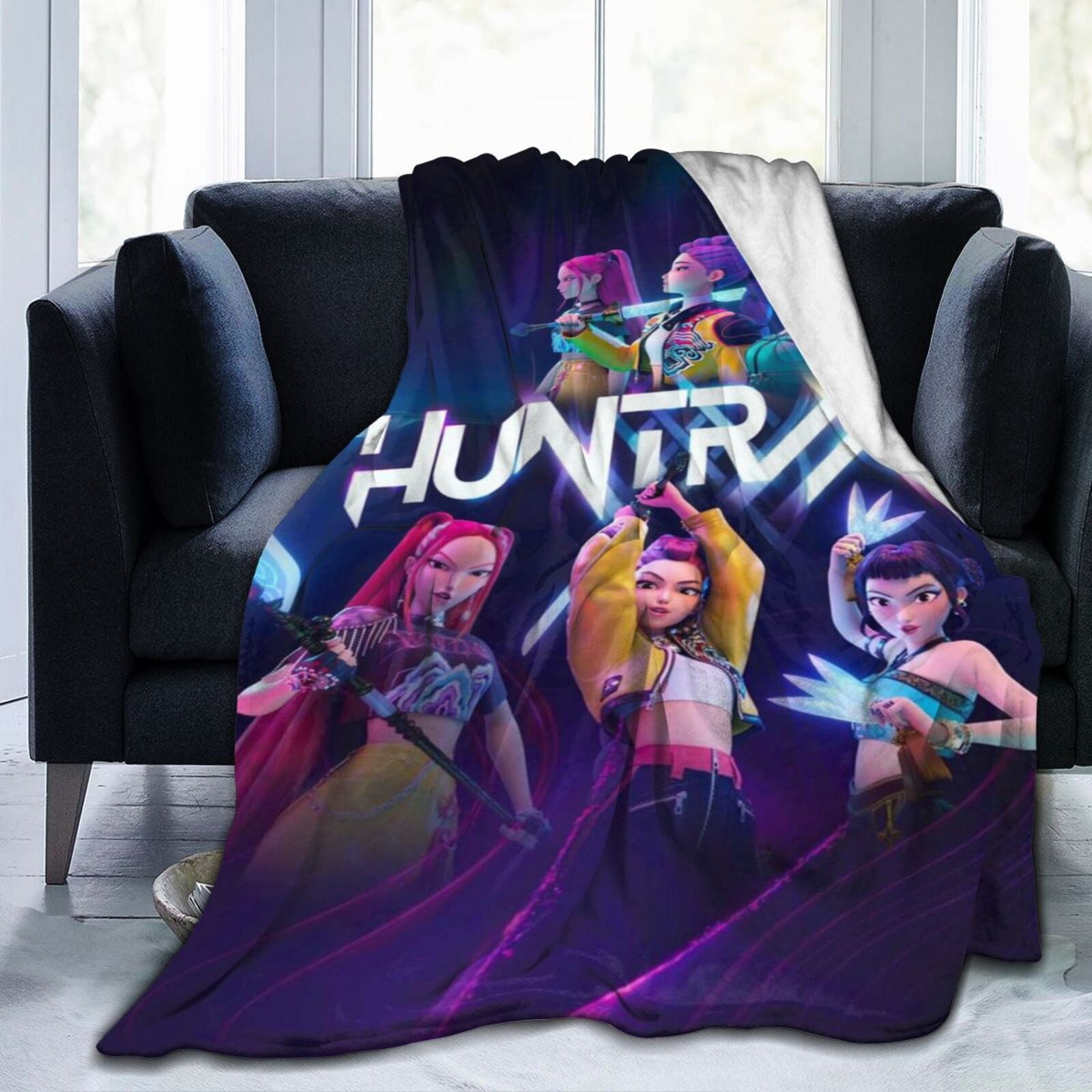 K-pop Demon Hunter blanket features an ultra-soft idol-inspired design ...