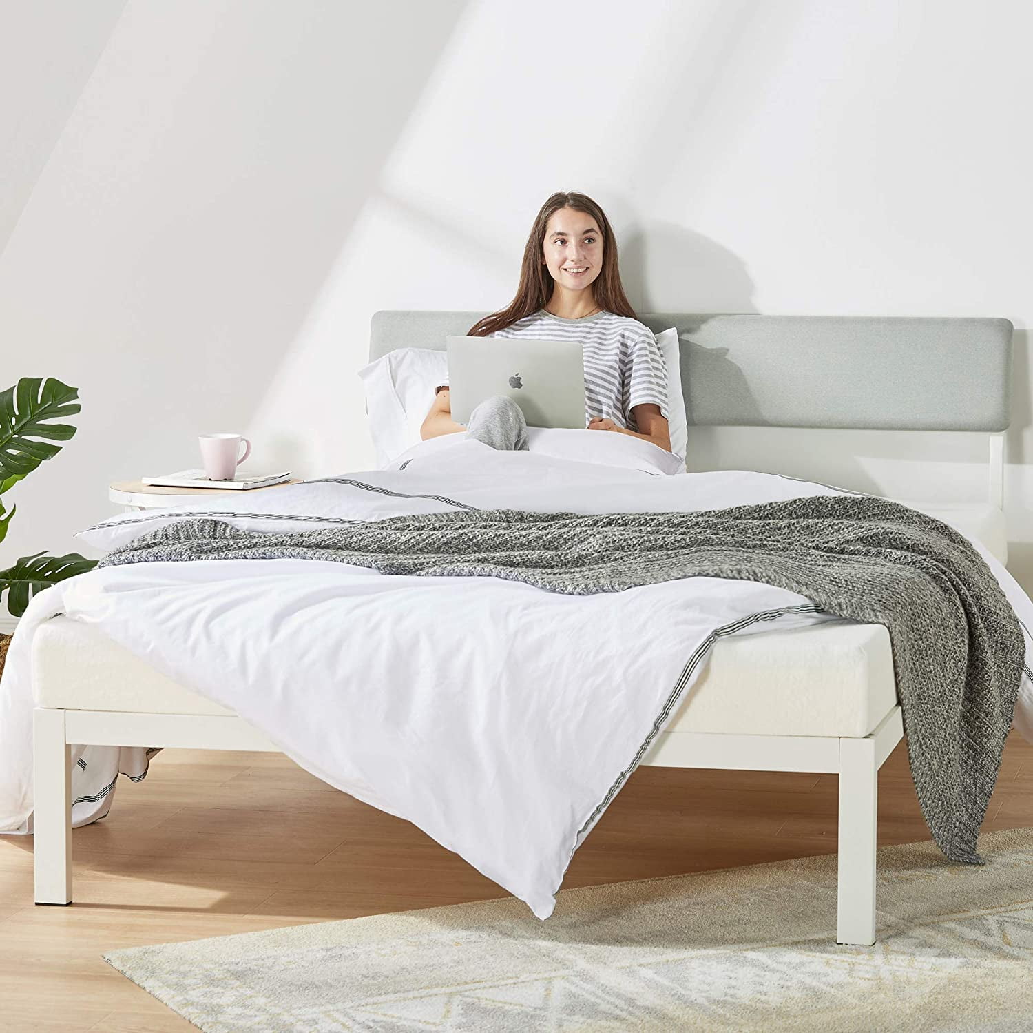 KERA Metal Platform Bed with Angled Upholstered Headboard, Solid Wooden ...