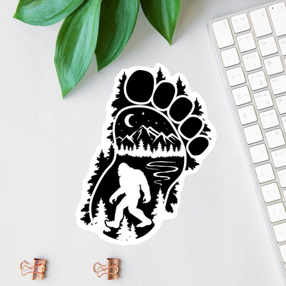 KIRAKIRA Sasquatch Sticker, Bigfoot Decal, Easily Distracted By Bigfoot ...