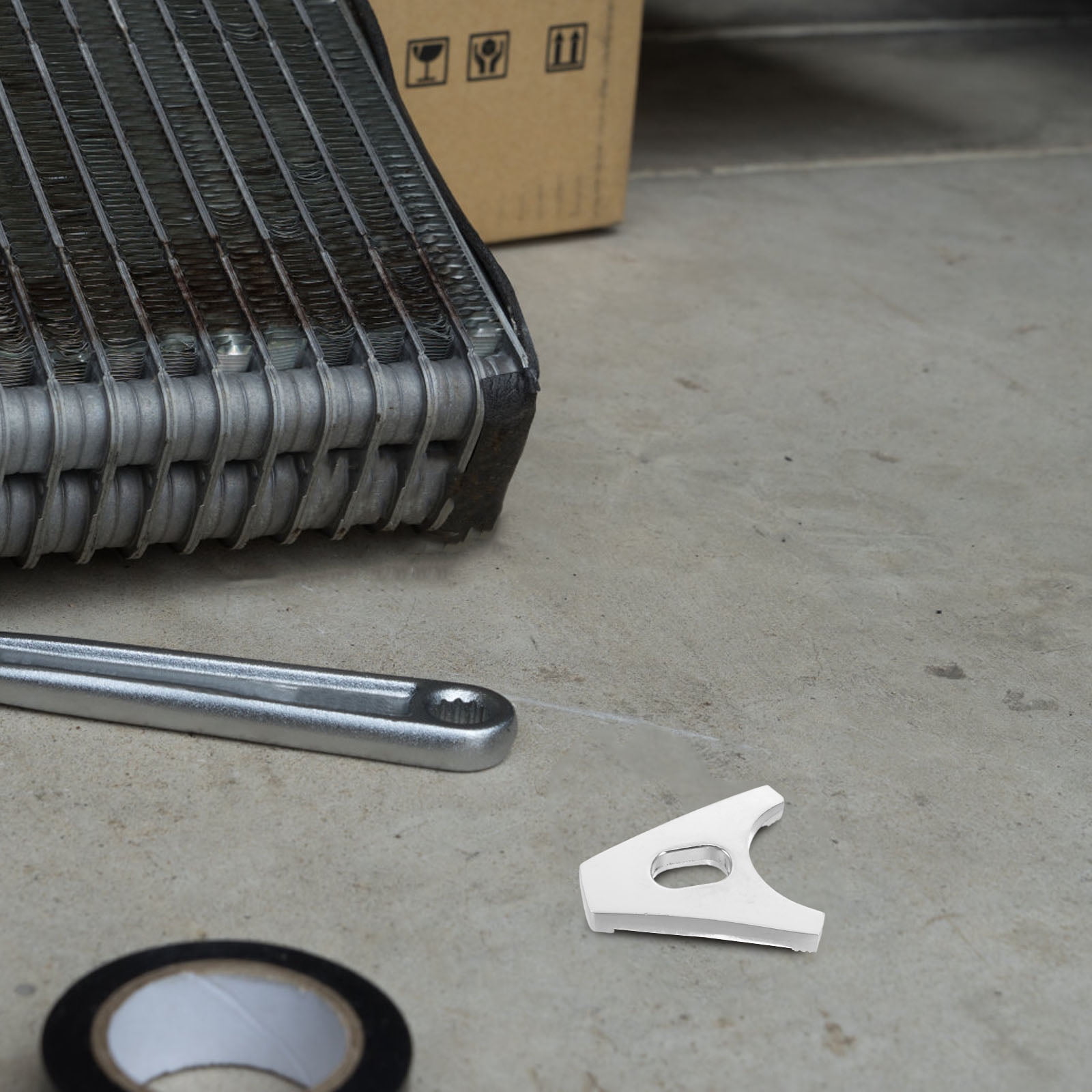 KONTONTY Distributor Clamp Hold Down Bracket for Car Made of Iron ...