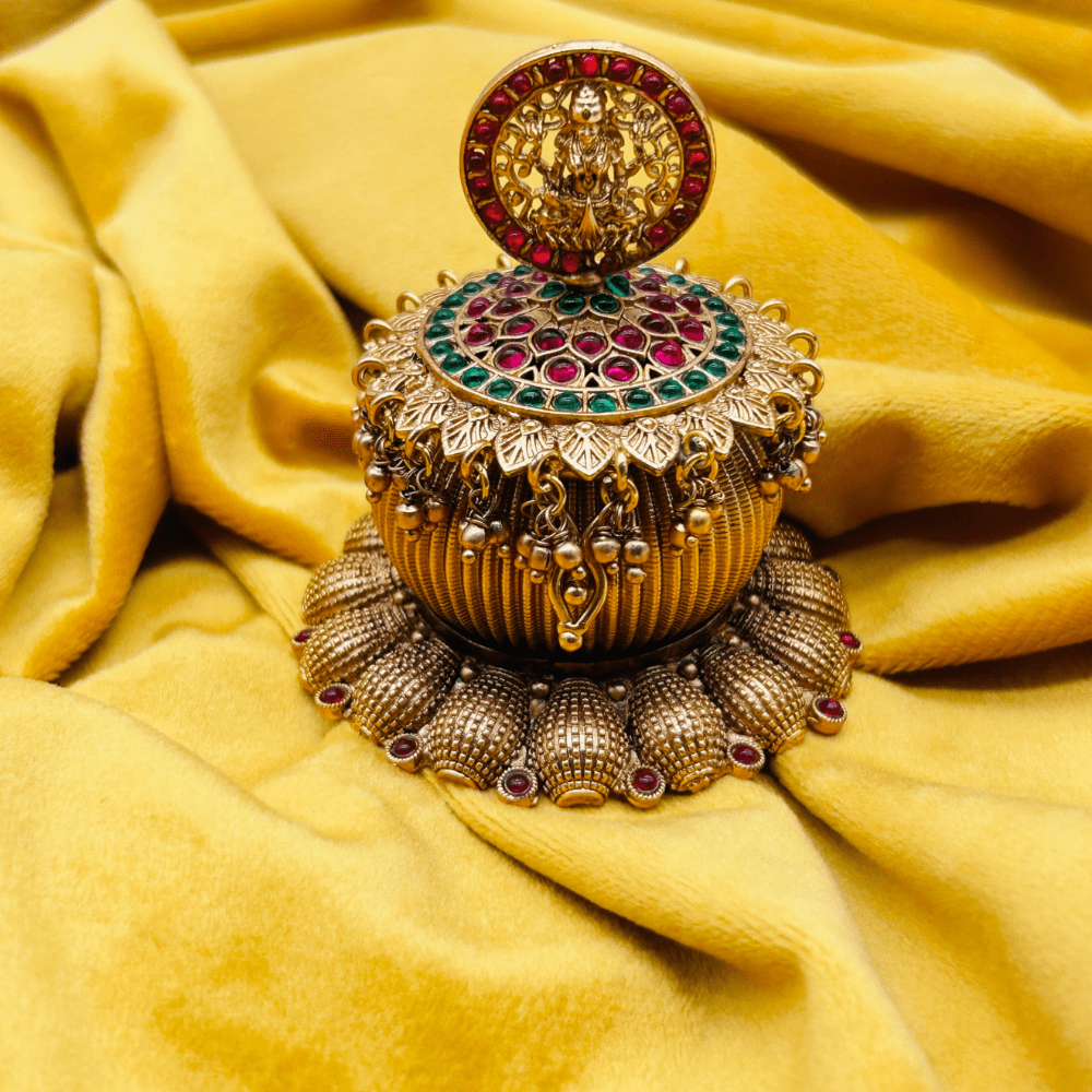 Kajaro Design Jewels Laxmi Temple Sindoor Box for Women (Ages 18–50 ...