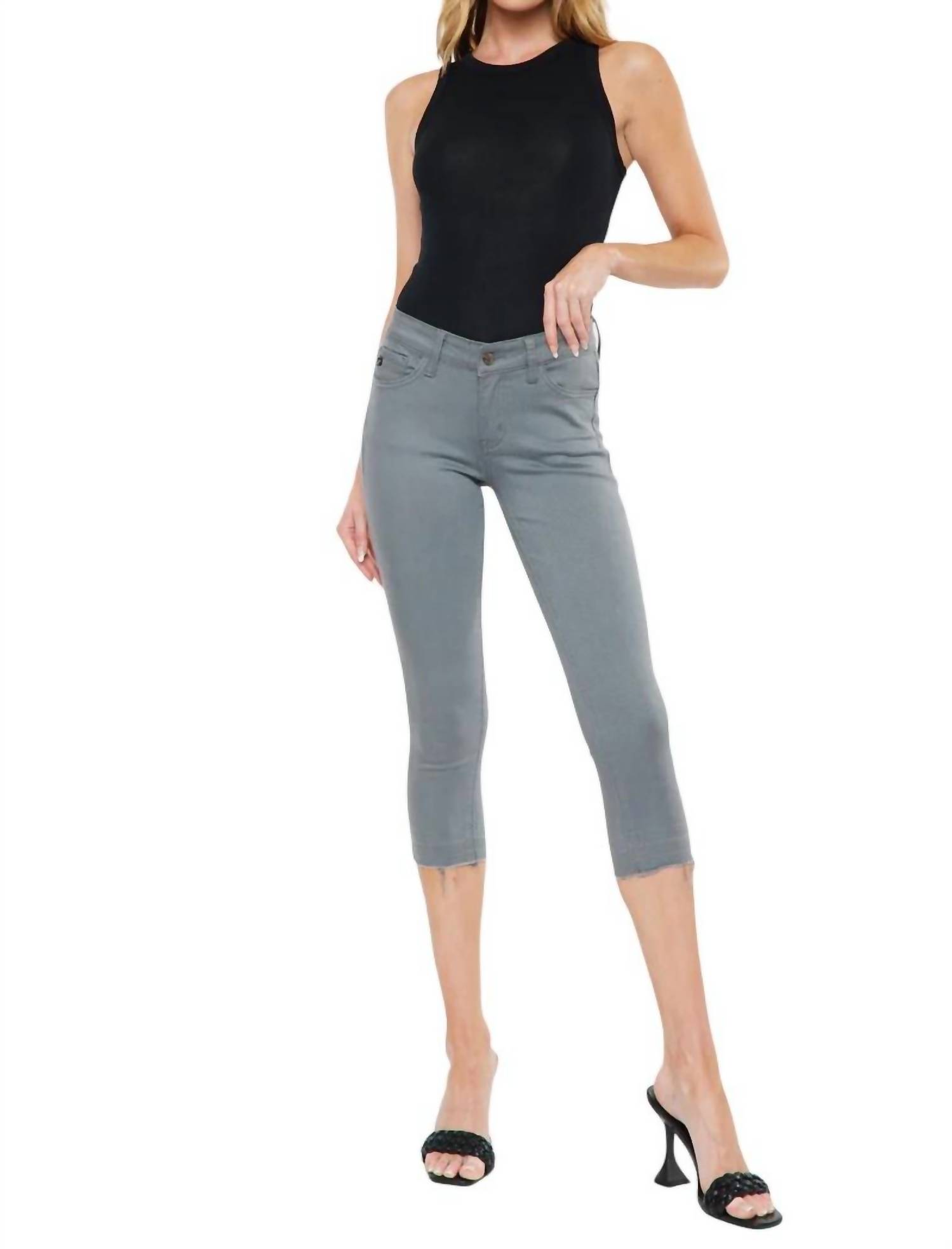 KanCan Lilian Mid Rise Capris - Walmart.com