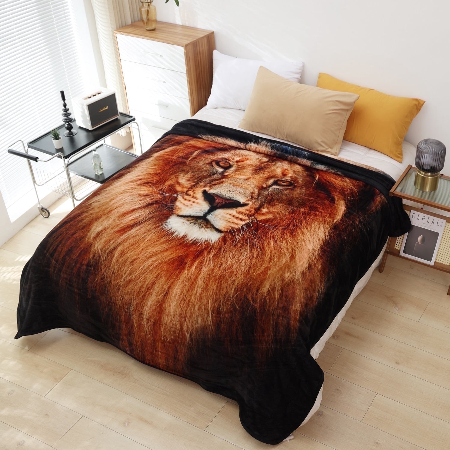 KARIALS Lion Throw Blanket Queen Size - 75"x90" Soft Flannel Fleece ...