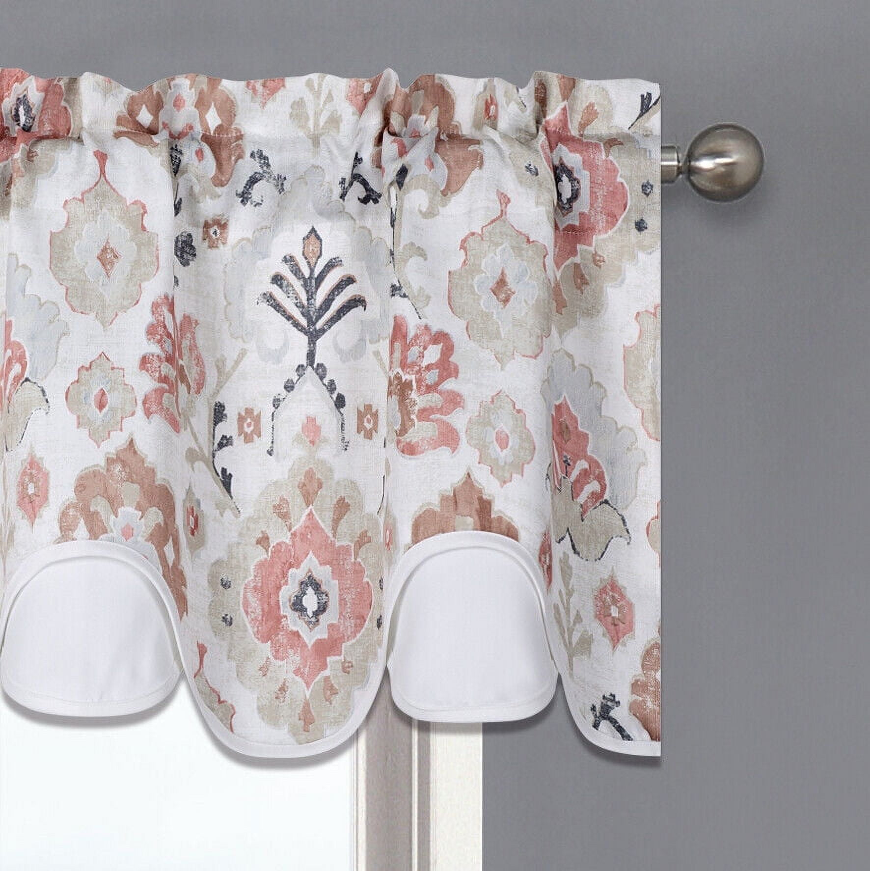 Kate Aurora Contemporary Influencer Water Color Damask Medallion Rod ...