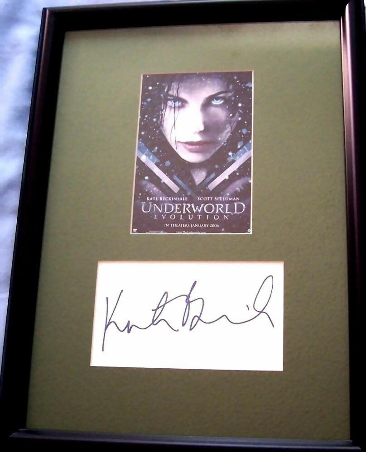 Kate Beckinsale autograph framed with Underworld Evolution movie ...