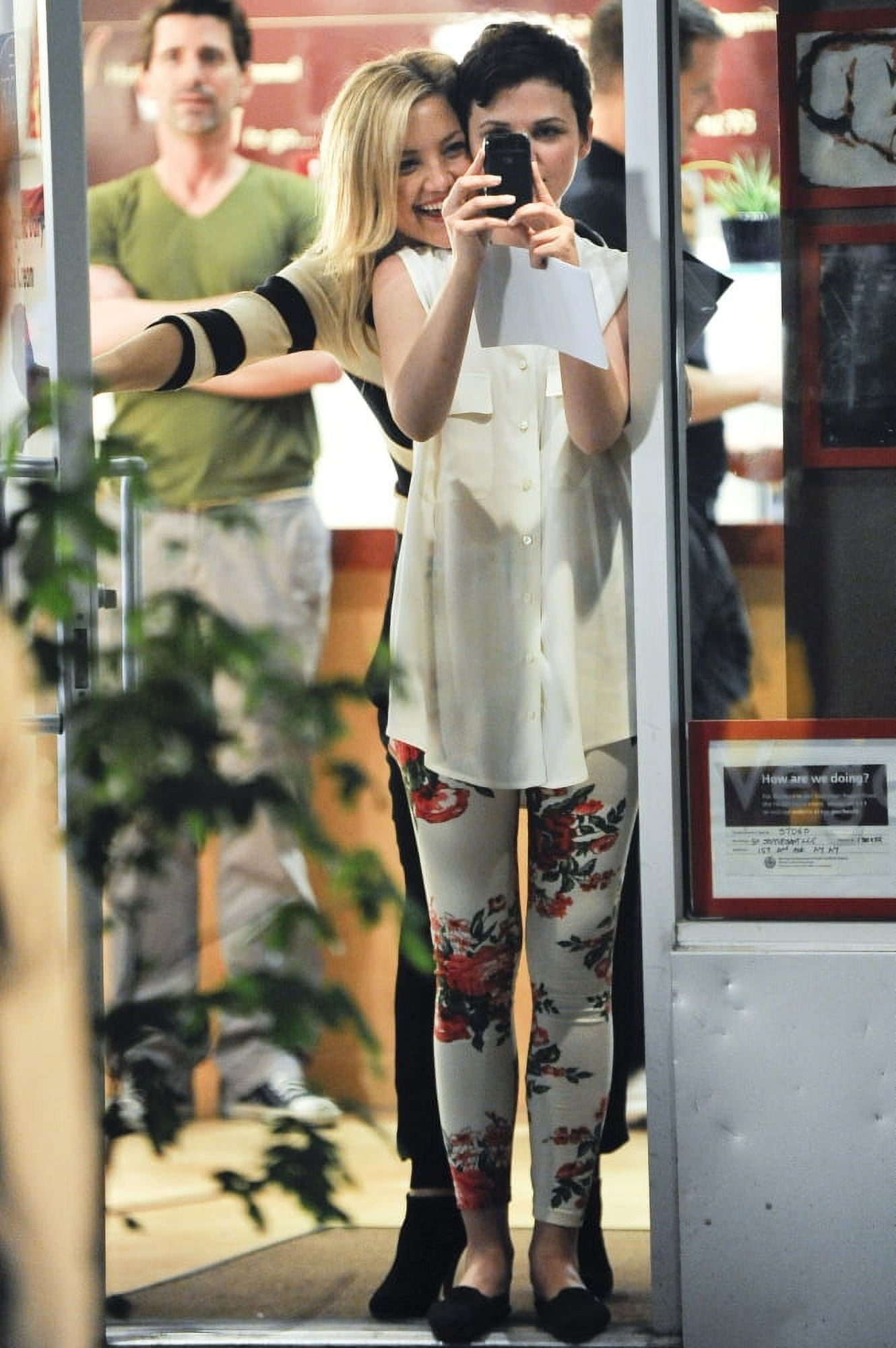 Kate Hudson Ginnifer Goodwin Photograph The Photographers At The ...