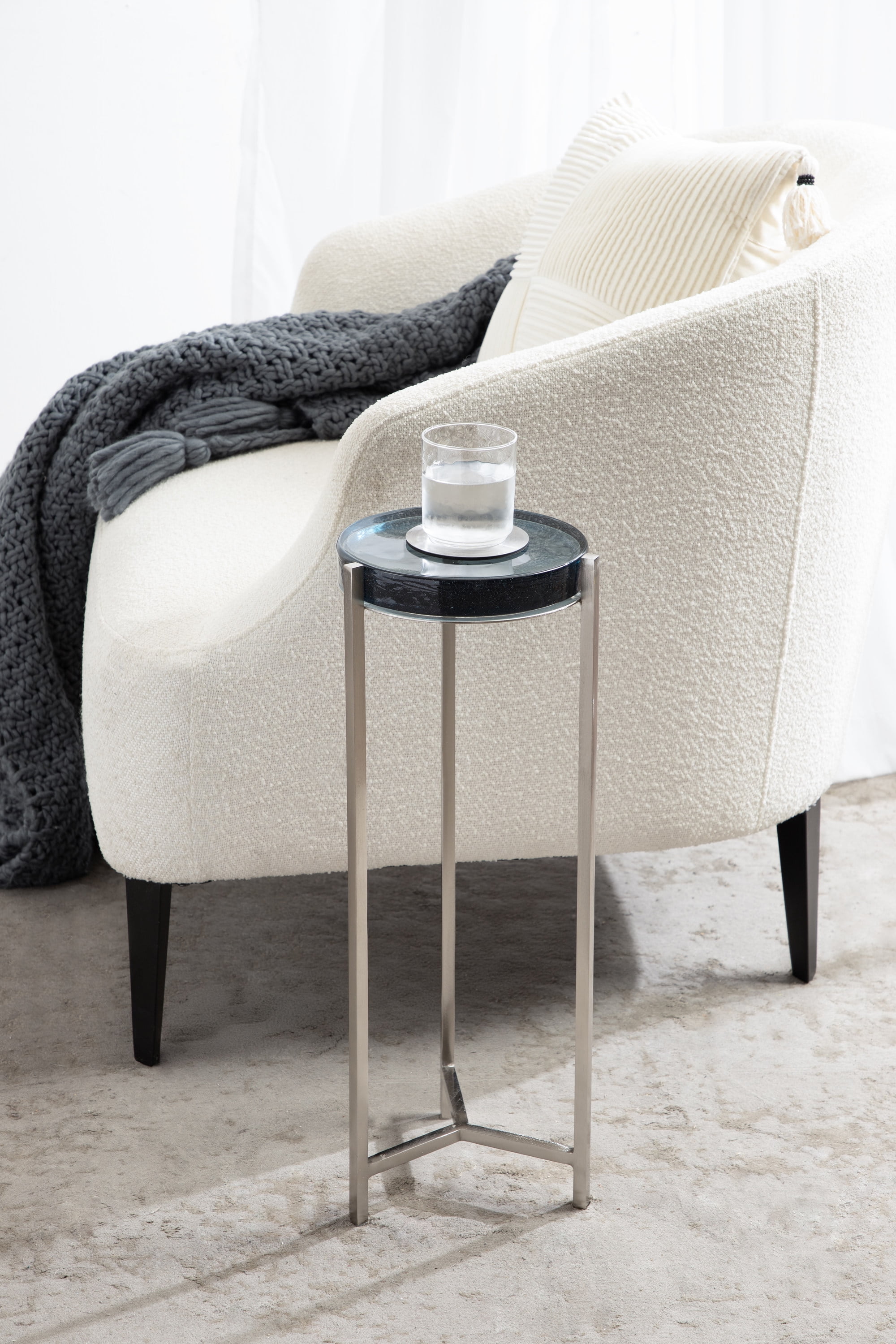 Kate and Laurel Aguilar Modern Drink Table, 9 x 9 x 23, Blue Glass and ...