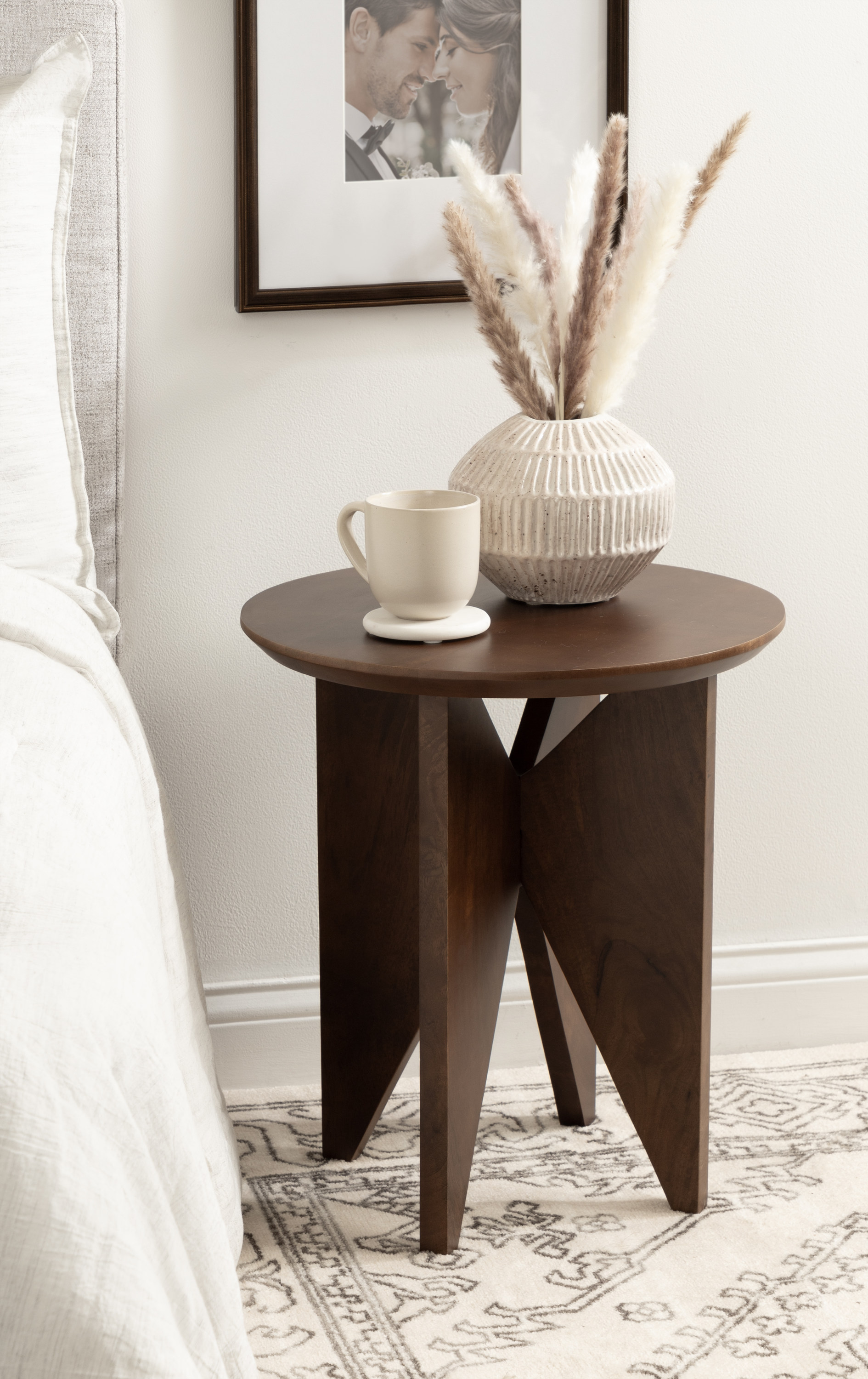 Kate and Laurel Faiza Modern Wooden Round Side Table, 18 x 18 x 20 ...