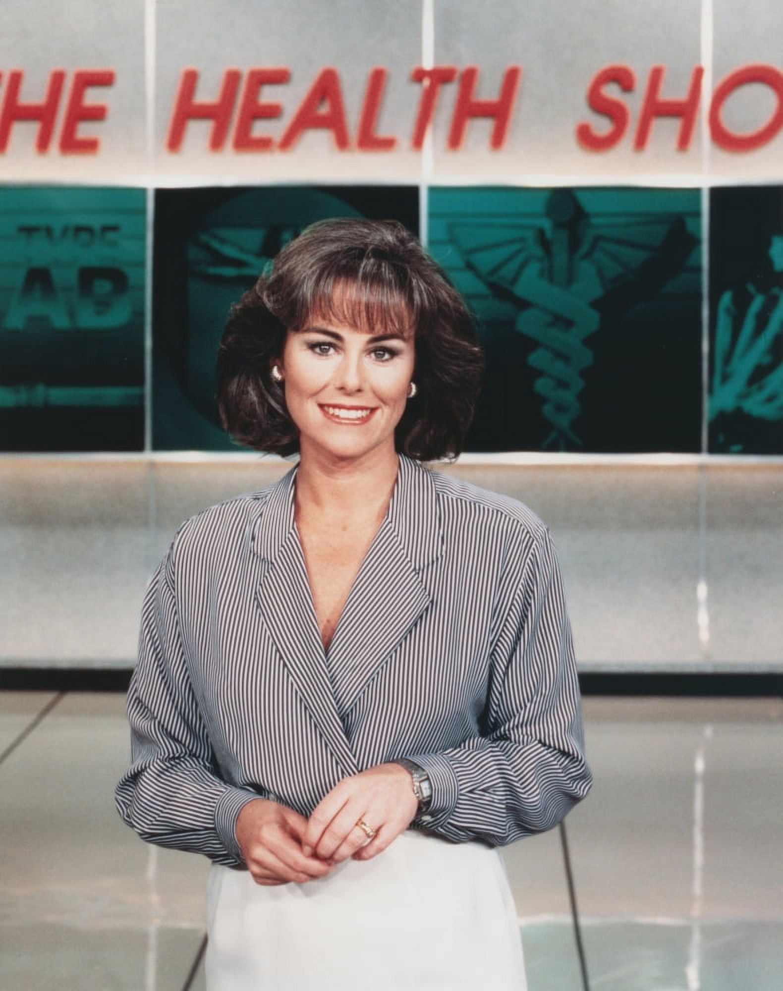 Kathleen Sullivan smiling in Portrait Photo Print (8 x 10) - Walmart.com