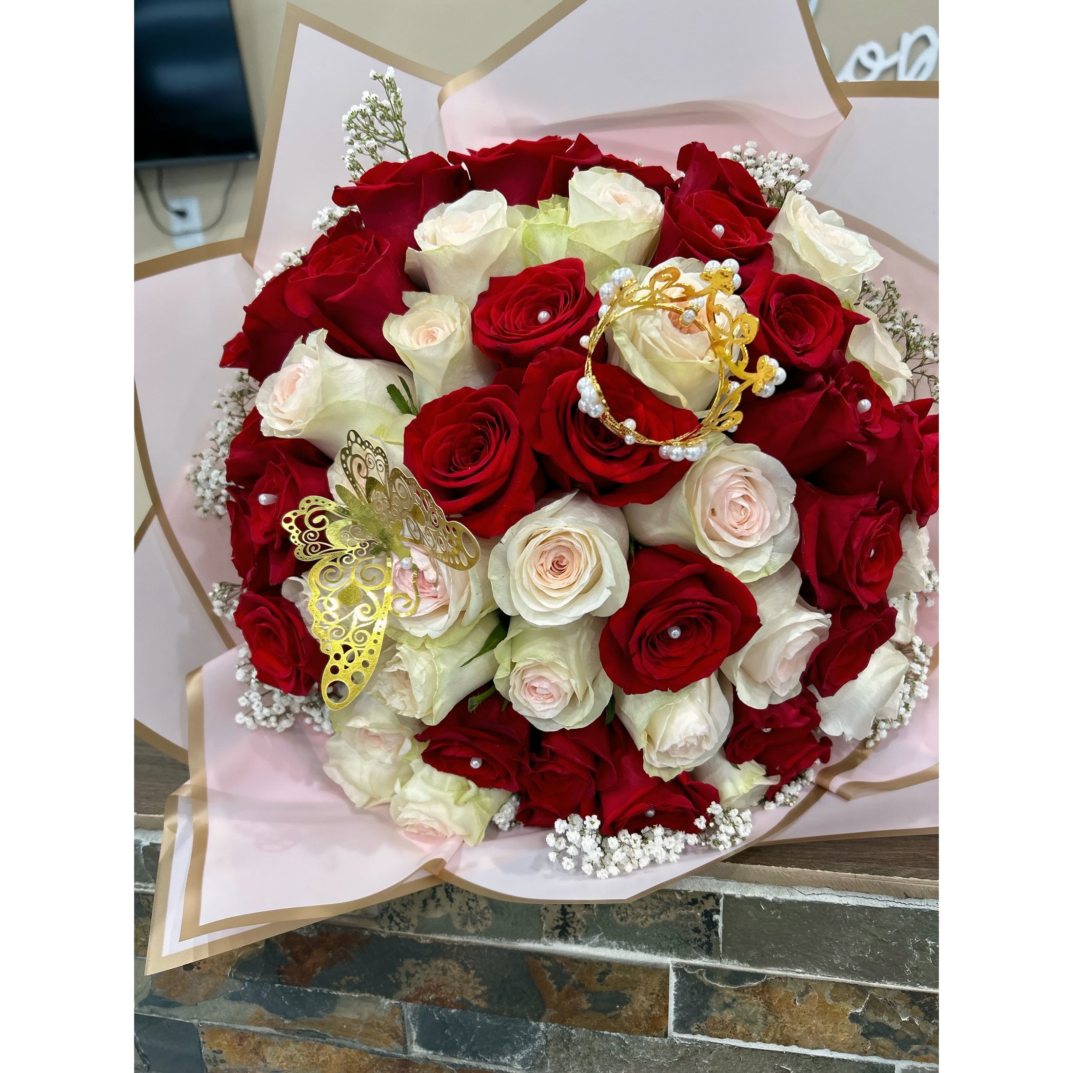 Katy Flower Shop Bouquet for A Queen - Walmart.com