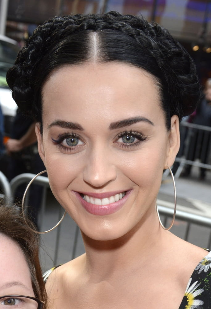Katy Perry At Talk Show Appearance For Celebrity Candids At Good ...