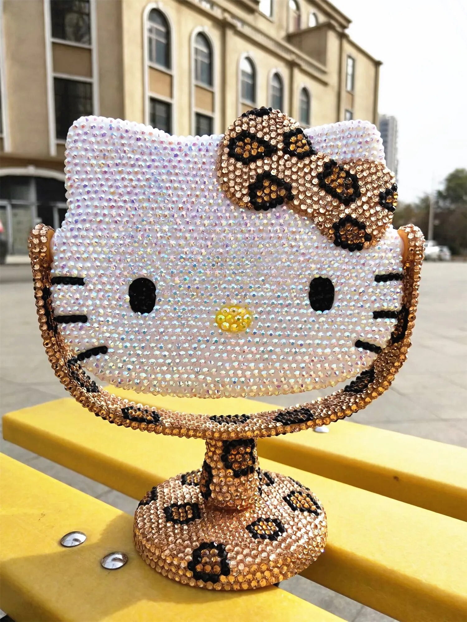 Kawaii Hello Kitty Vanity Mirror Cartoon Shiny Rhinestones Beauty ...