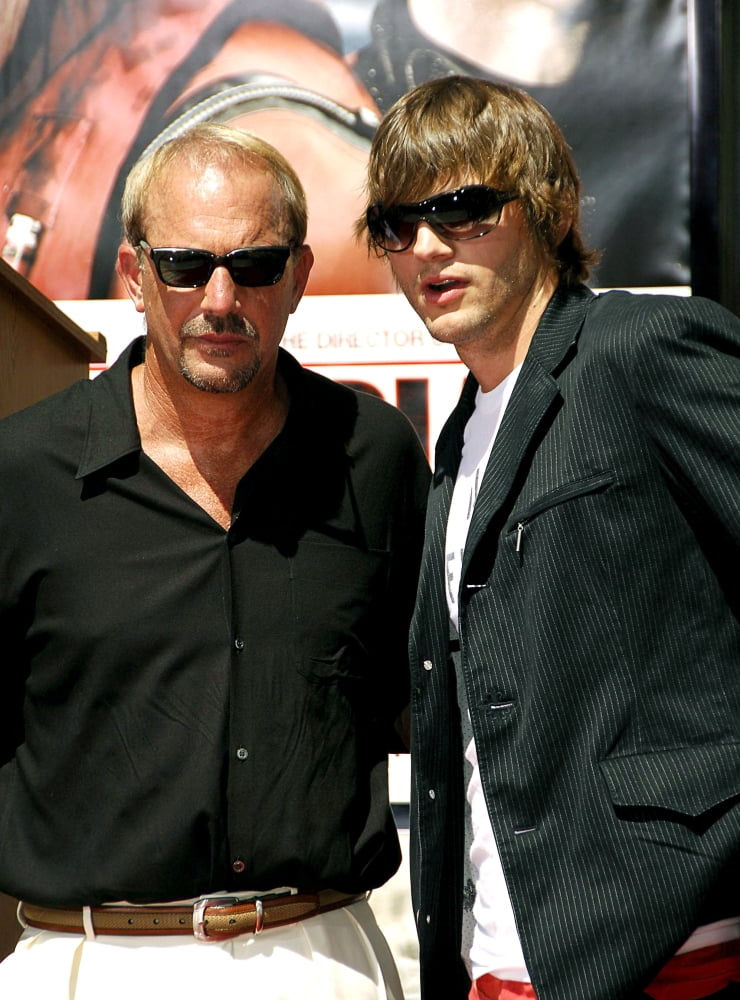 Kevin Costner, Ashton Kutcher At The Induction Ceremony For Kevin ...